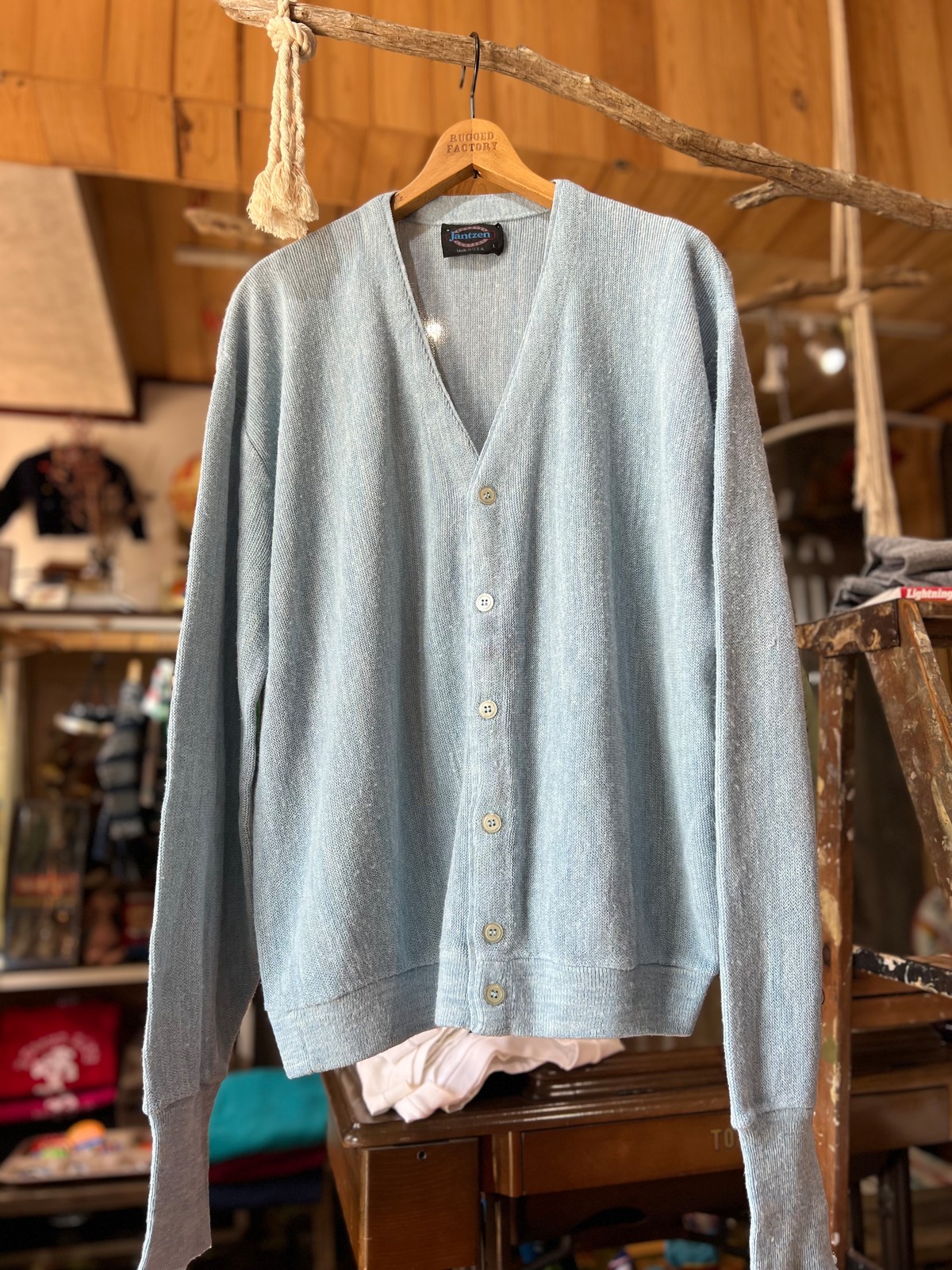 Jantzen 80's | RUGGED BASE