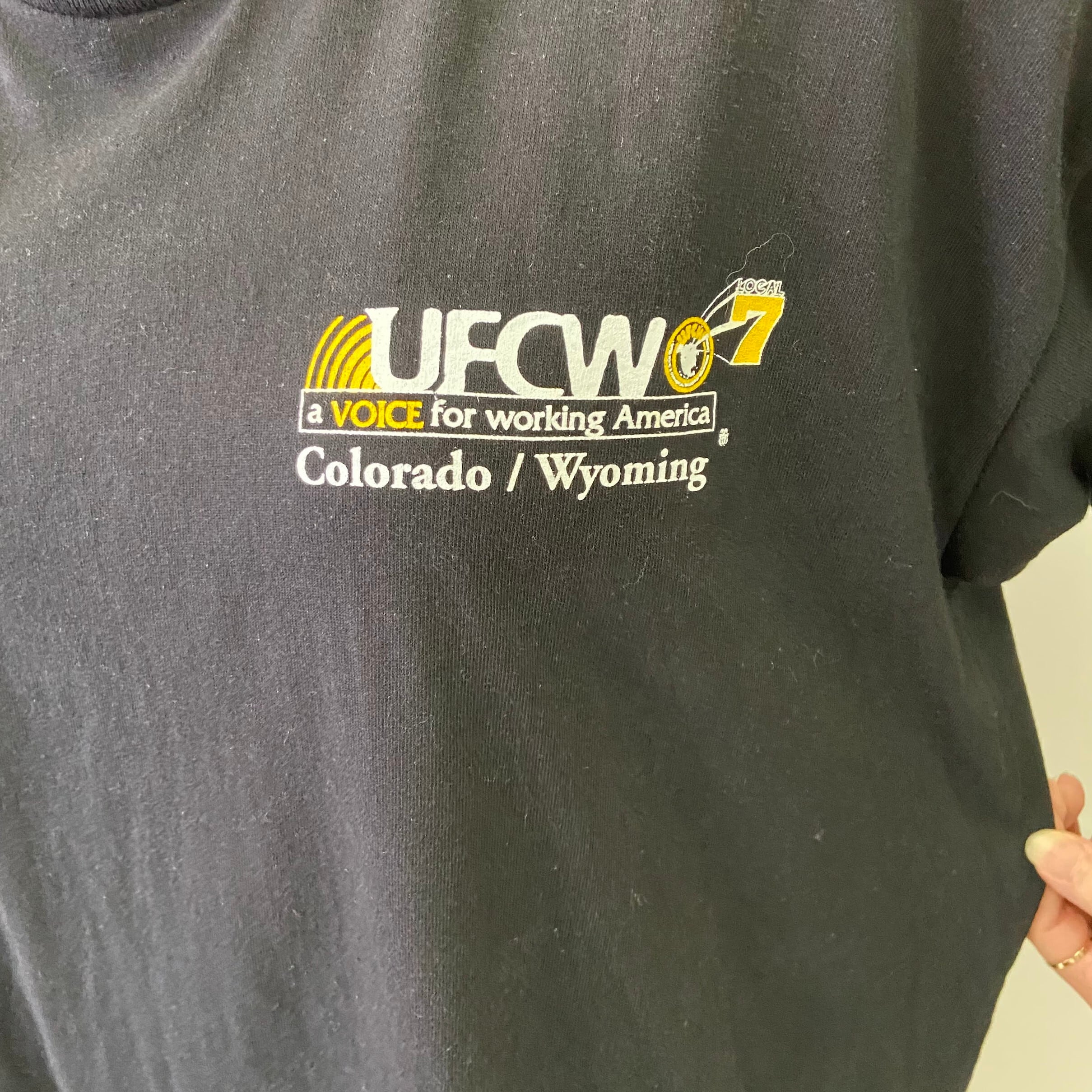 USA製 UFCW 胸ロゴ バックプリント 袖プリ ロングTシャツ メンズL 古着 ブラック 黒 ロンT 長袖Tシャツ 【ロングTシャツ ...