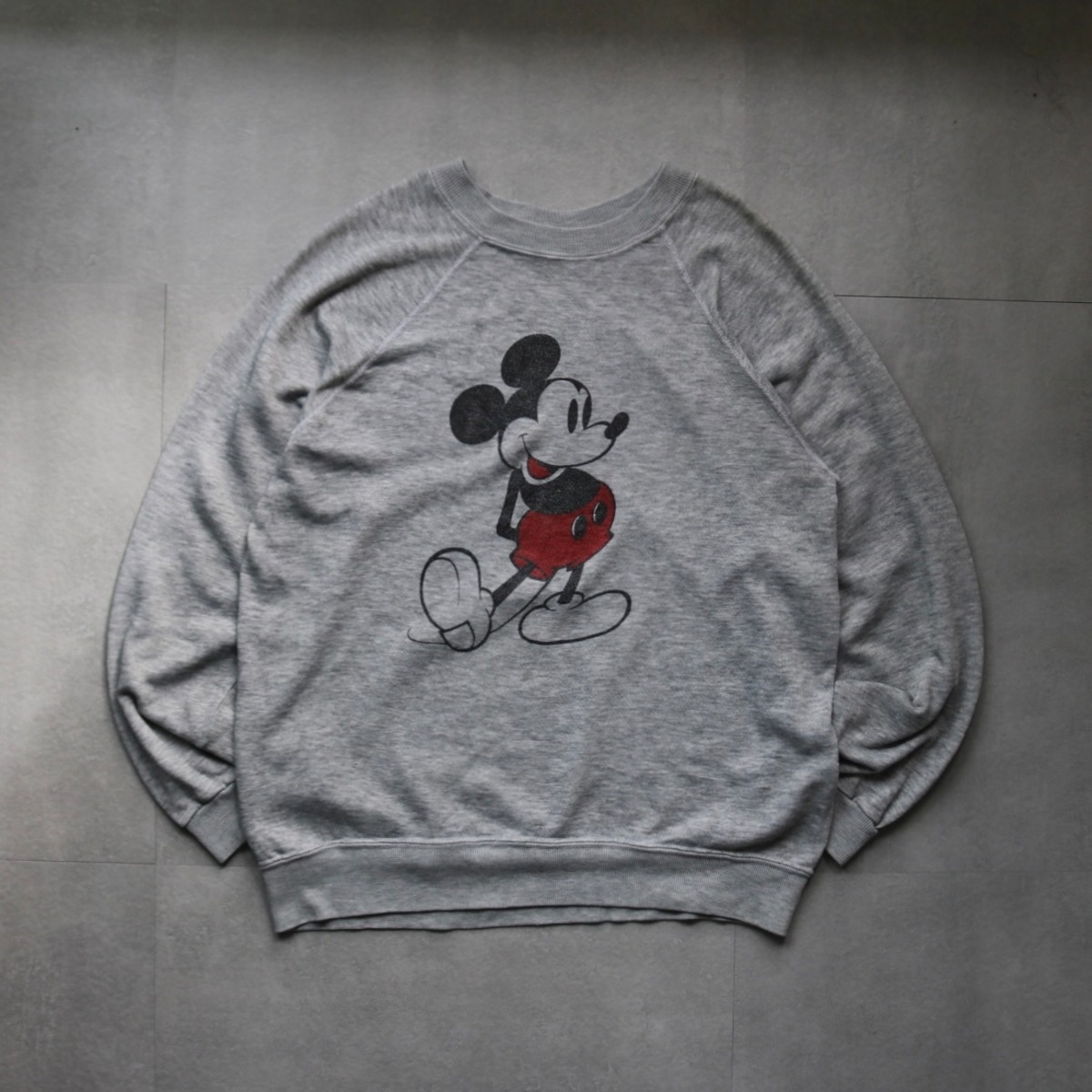 80's USA "Disney" mickey mouse sweat | CHOOSE VINTAGE CLOTHING