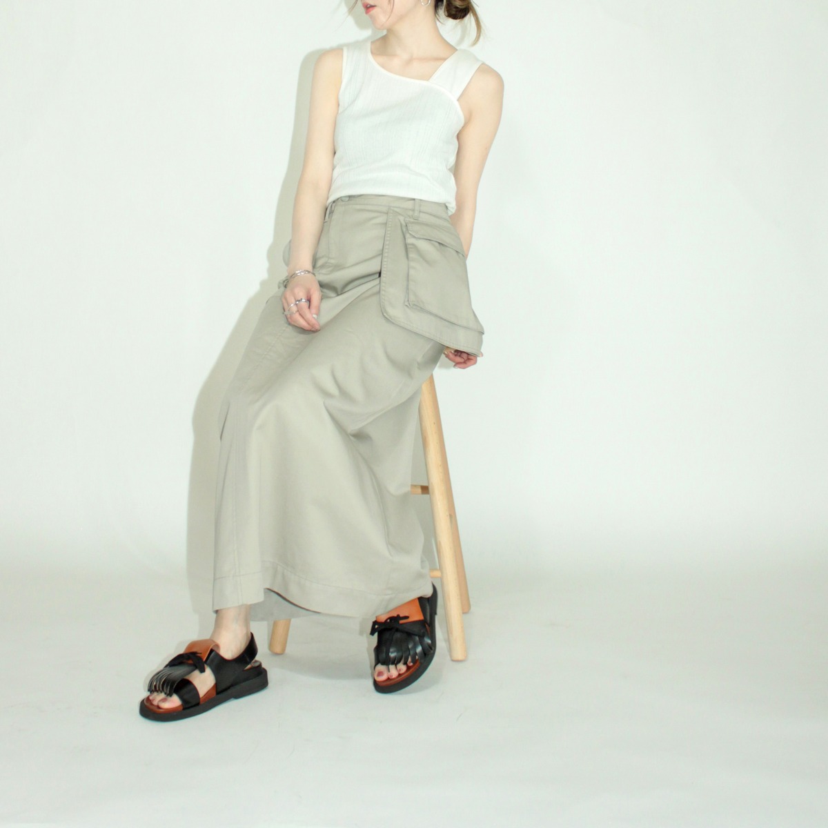 MULTI POCKET SKIRT | CLOFE