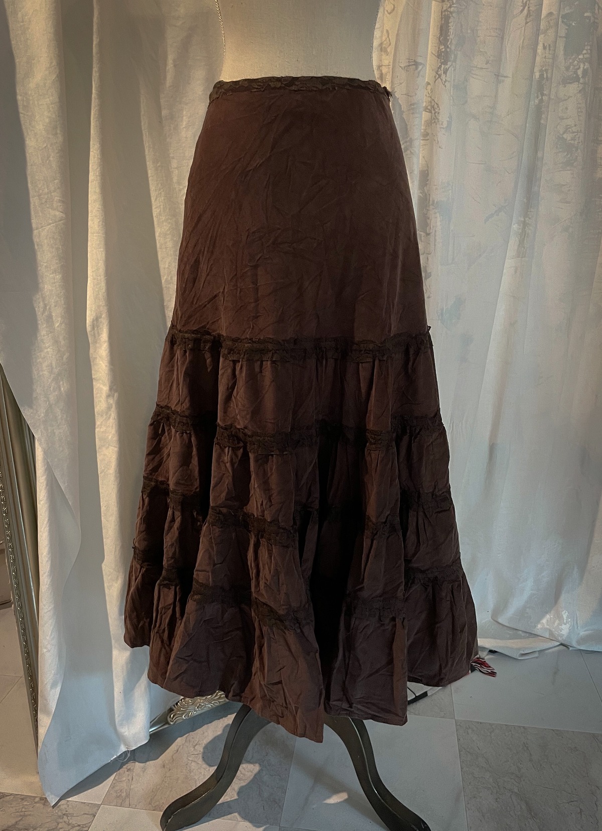 Brown Ruffle Skirt | Queens