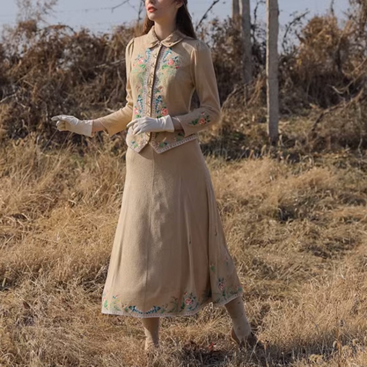 華やかさと清楚さを纏ったクラシックスカート Y0157 | toffee story