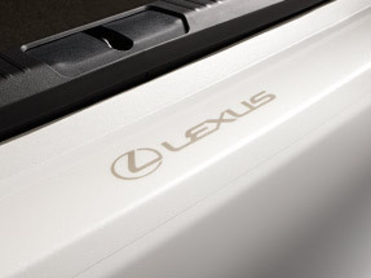 Lexus Rear Bumper Applique | LEXUS FASHION STORE - LEXUS BOUTIQUE ...