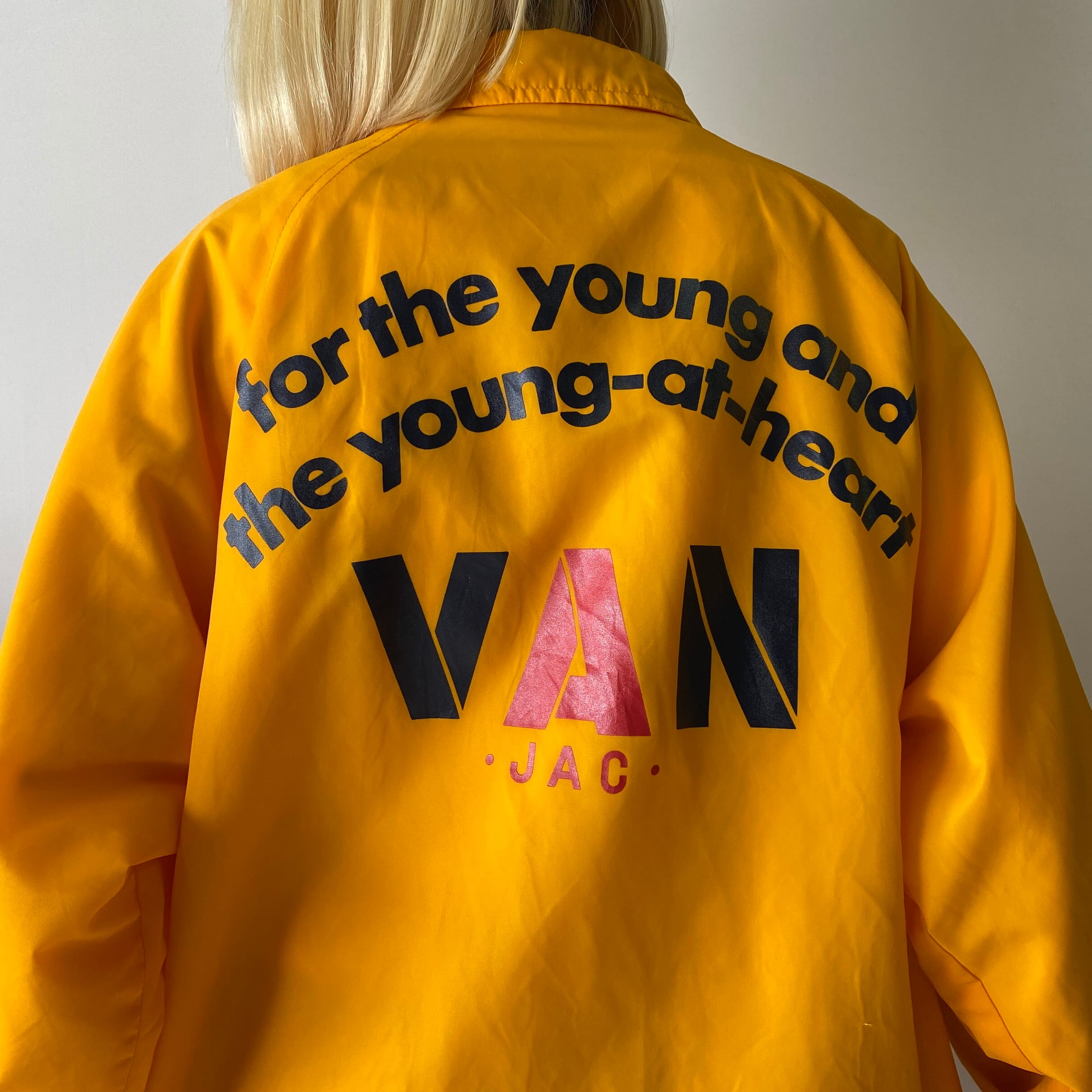 VAN JAC ヴァンジャケット バックプリント コーチジャケット メンズL相当 古着 イエロー 黄色【ナイロンジャケット】 | cave 古着屋【公式】古着通販サイト