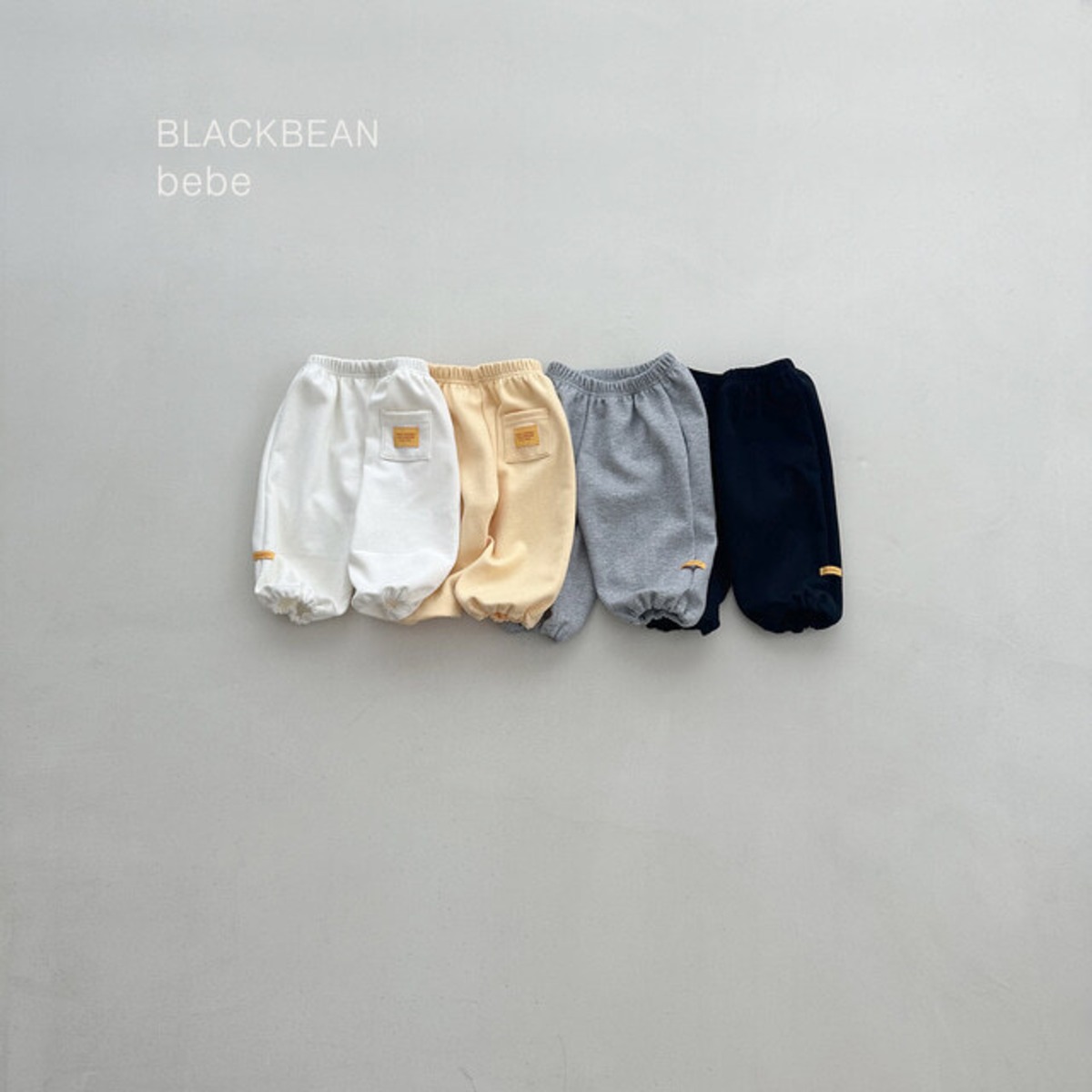 早期予約 : black bean (bebe) / Mark Pants | maeum