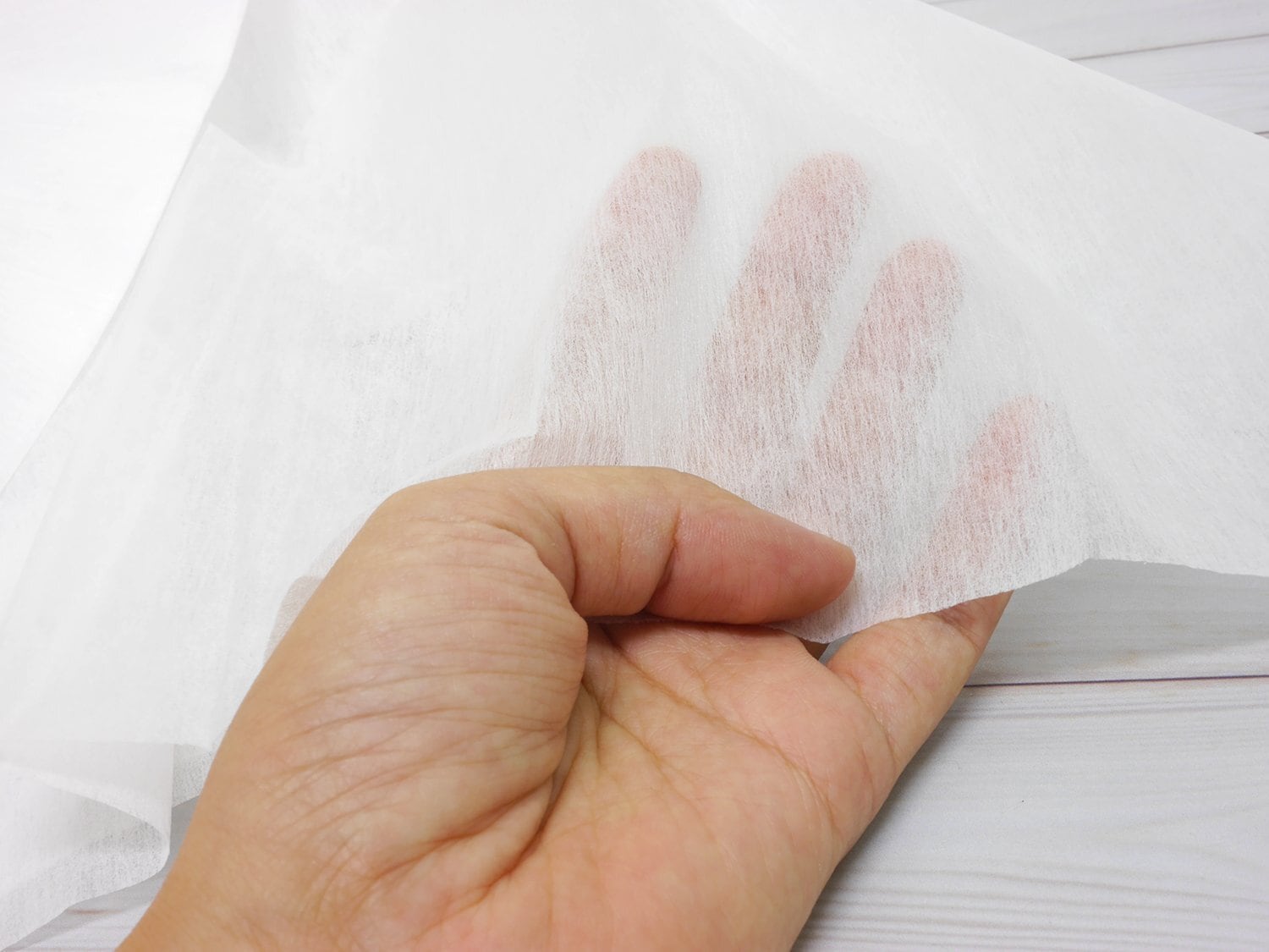 【人気商品】NASKA 接着芯 不織布タイプ 片面接着 薄地 100cm幅×200cm 白 NK001 | ica shop