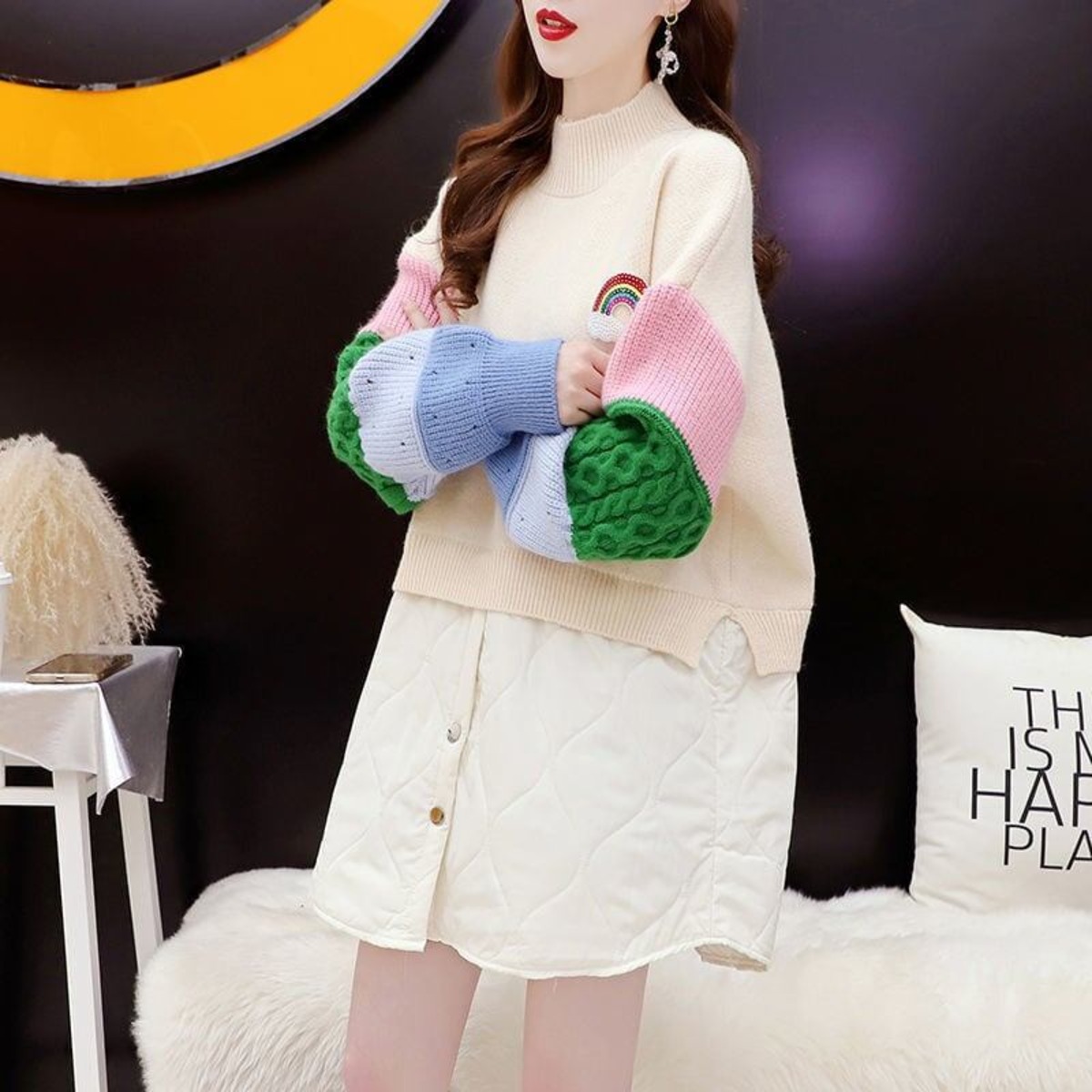 大好評ハイネック切り替え虹ロゴニットセーター全二色 | MILUNI