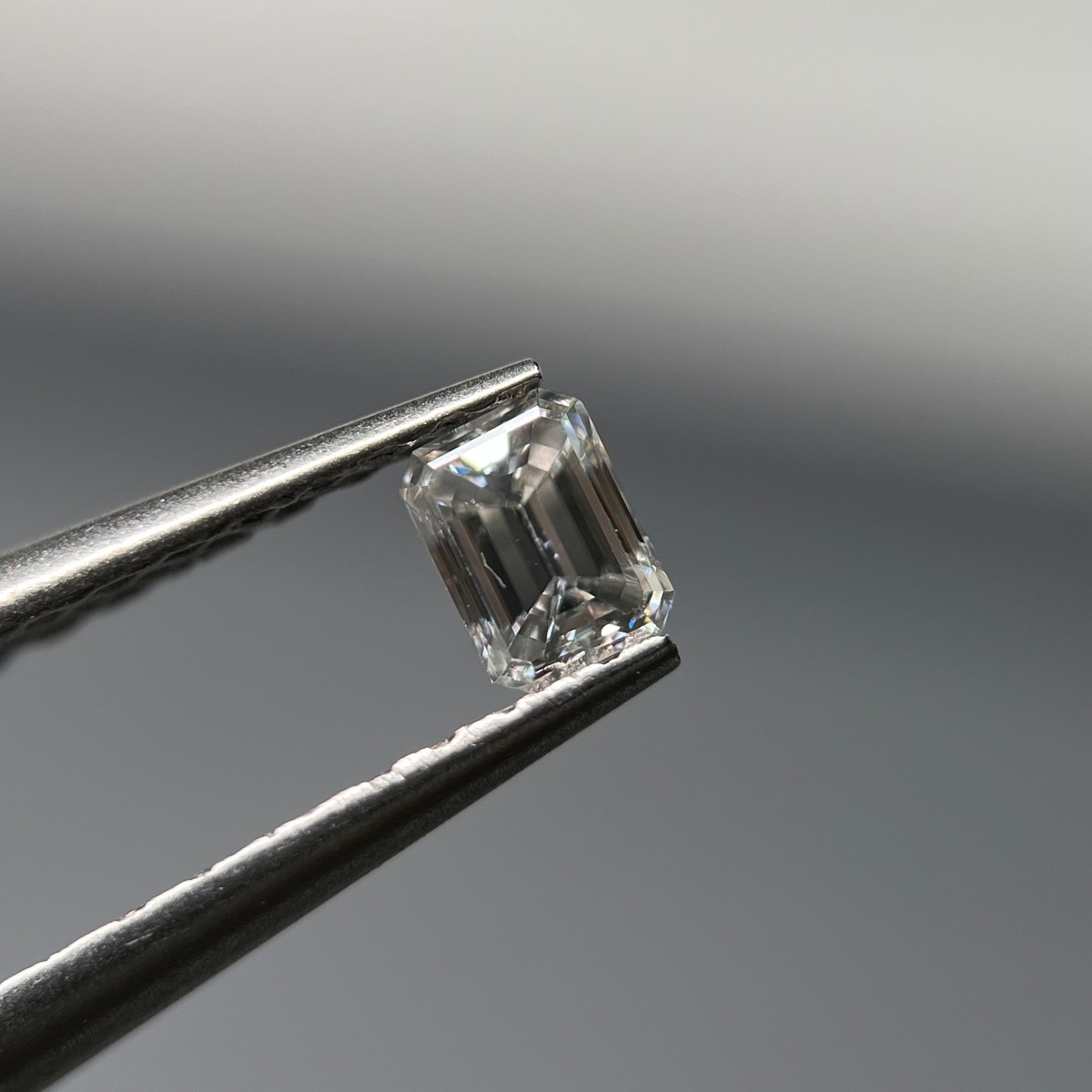 ダイヤモンド 0.123ct F SI1 エメラルドカット 中宝研ソーティング付 ルース | 鈴木屋