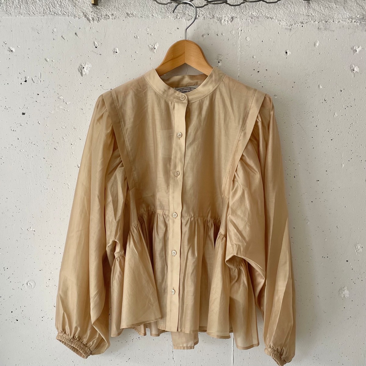 TORRAZZODONNA 2024AW シアーギャザーブラウス 6253-584 | felicemoda