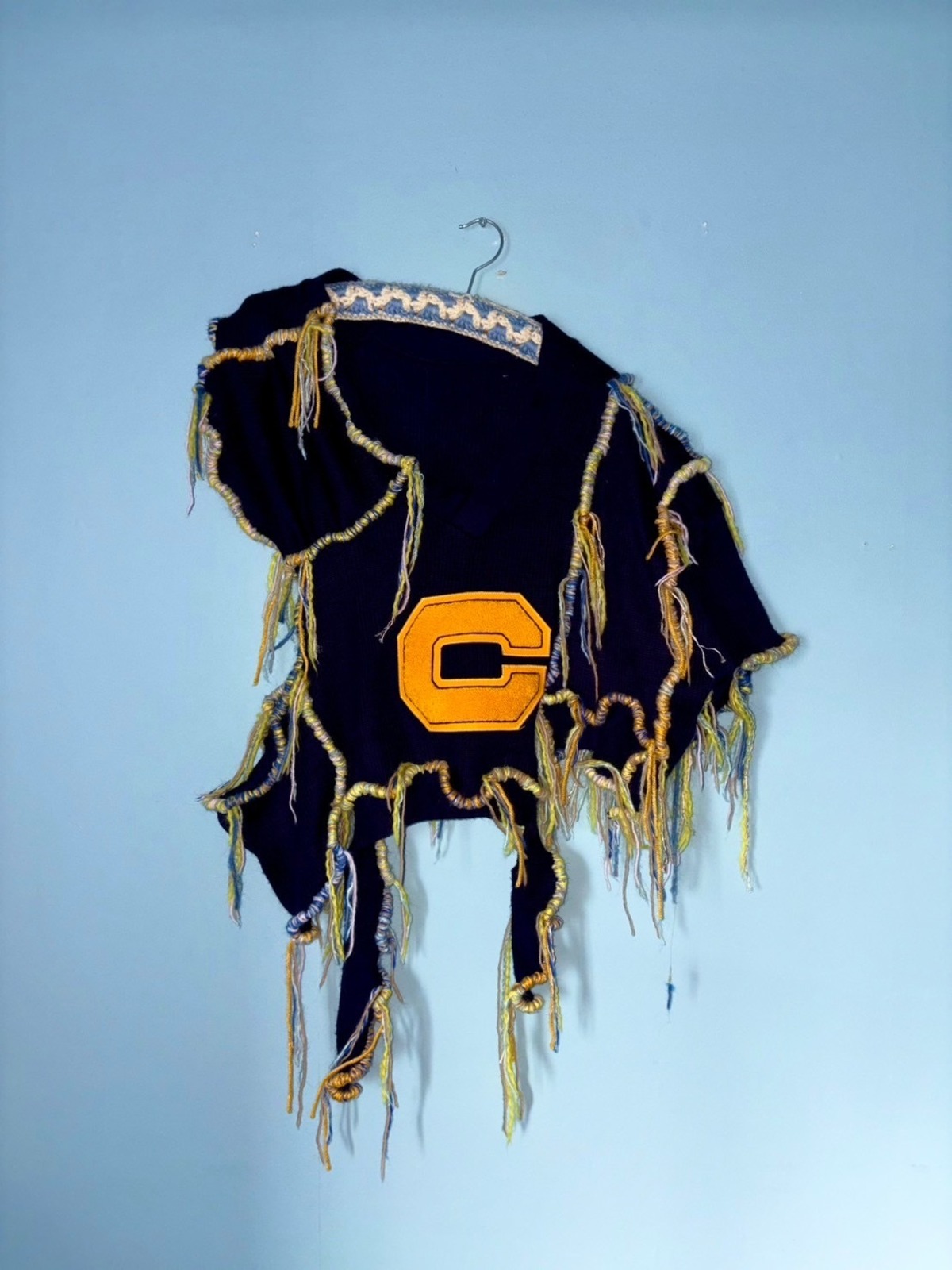 Lettered wrap knit vest | オオハシ商店