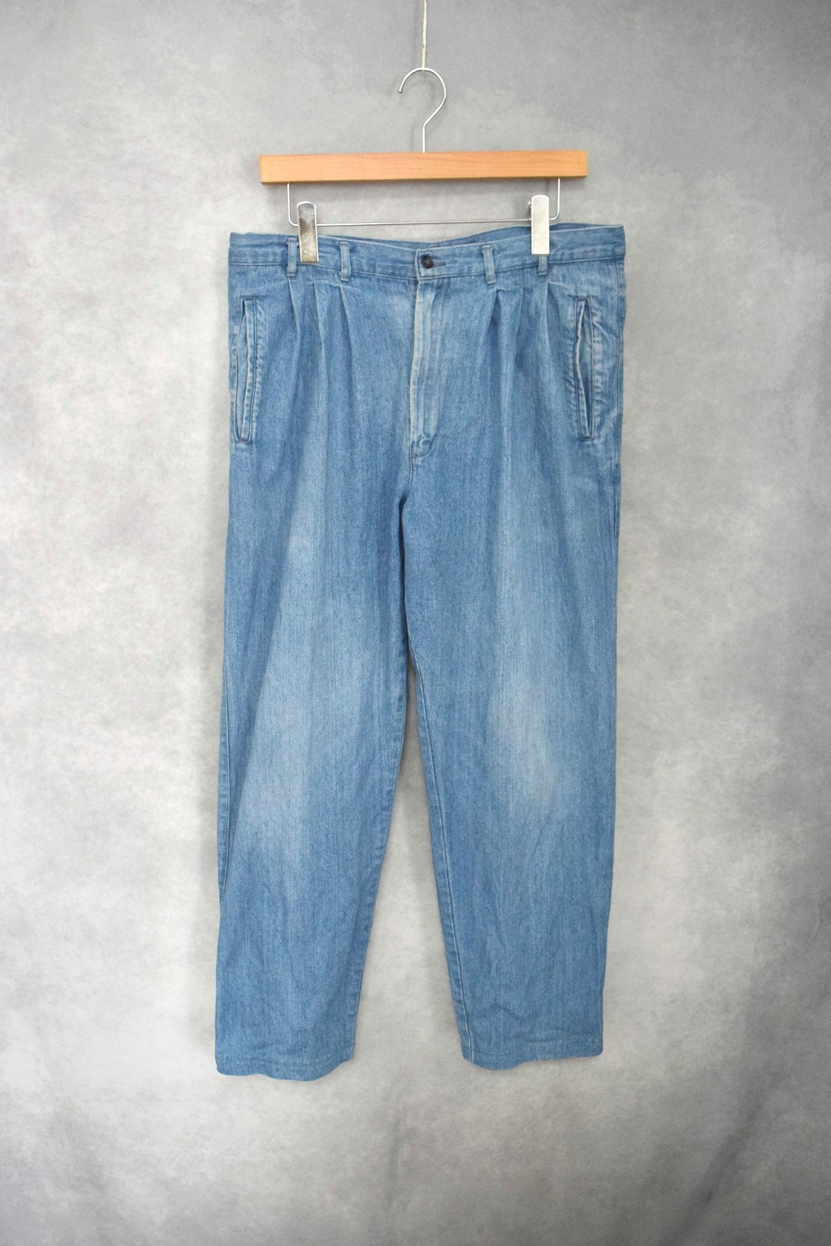 80s denim 3 tuck slacks / size 36 × 30 | " YEAH " used clothing store