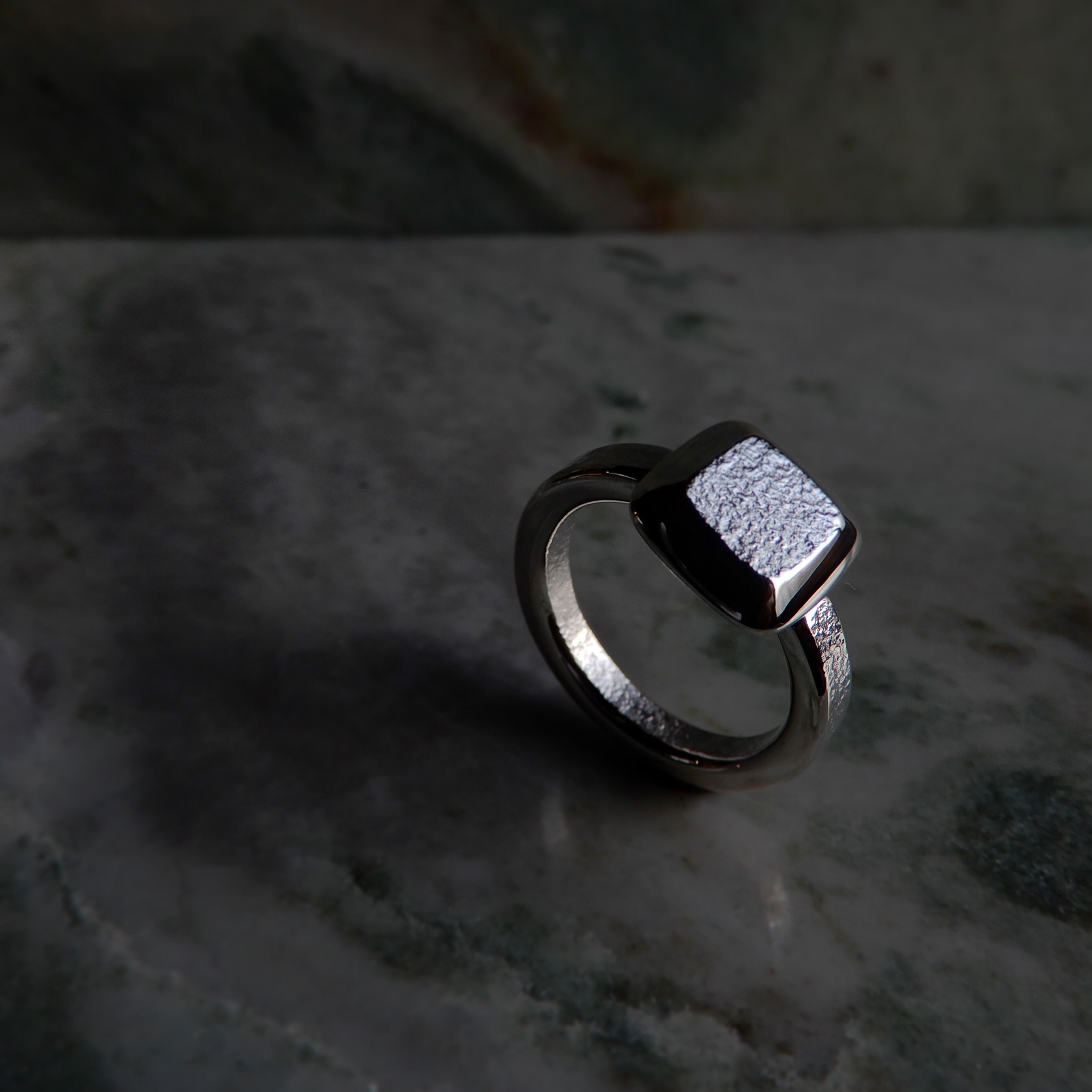 revive monolith square ring sv | RABEA / ラベア