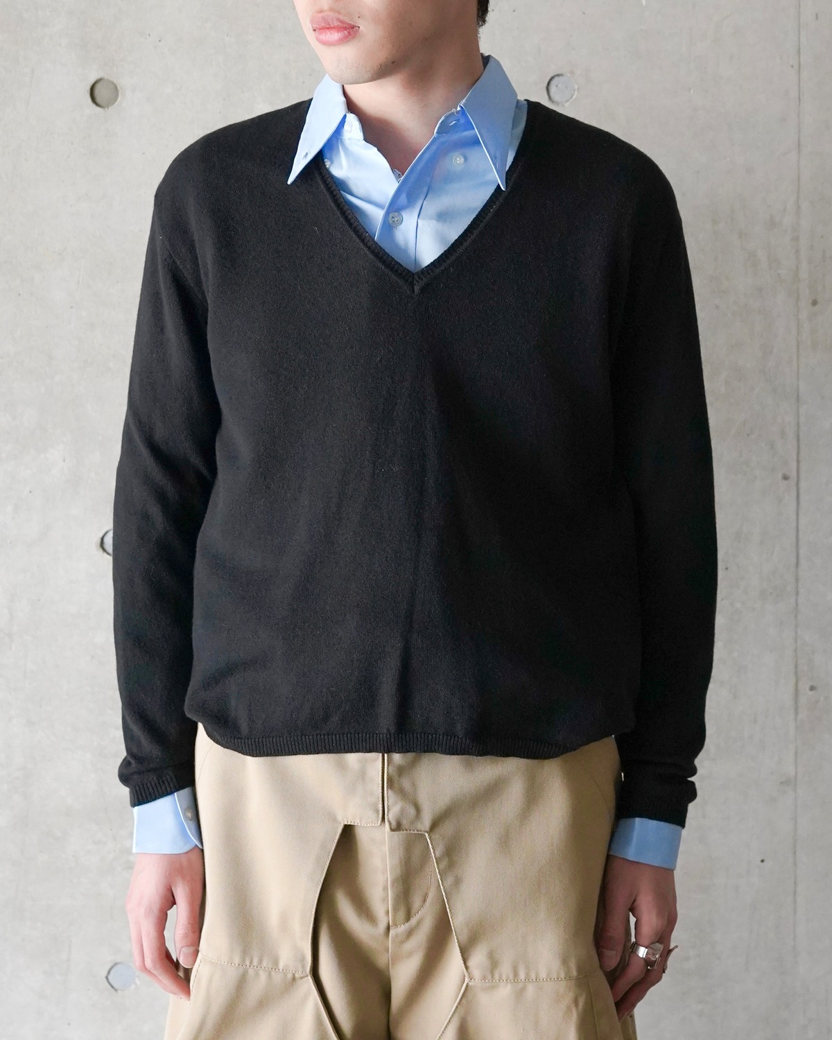 【PRADA/SS00】short V-neck sweater | hypeofficial