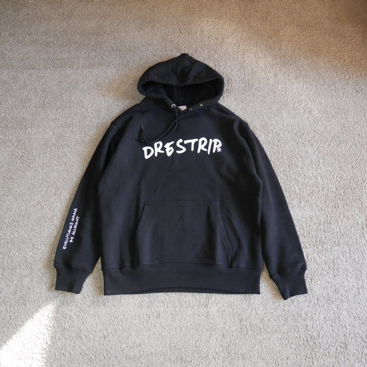 drestrip【ﾄﾞﾚｽﾄﾘｯﾌﾟ】 054-04241 裏毛フーディ L/S (LOGO)BLACK | GMD STORE