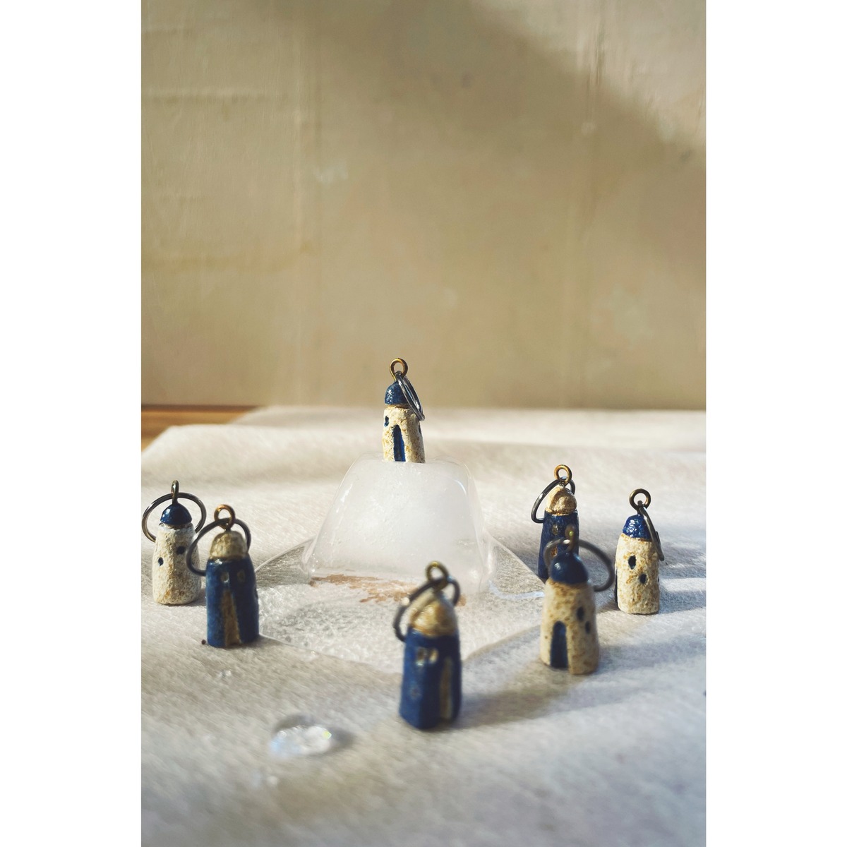 Prussian Blue - Little House A 】 陶ステッチ マーカー (Handmade Ceramic Stitch ...