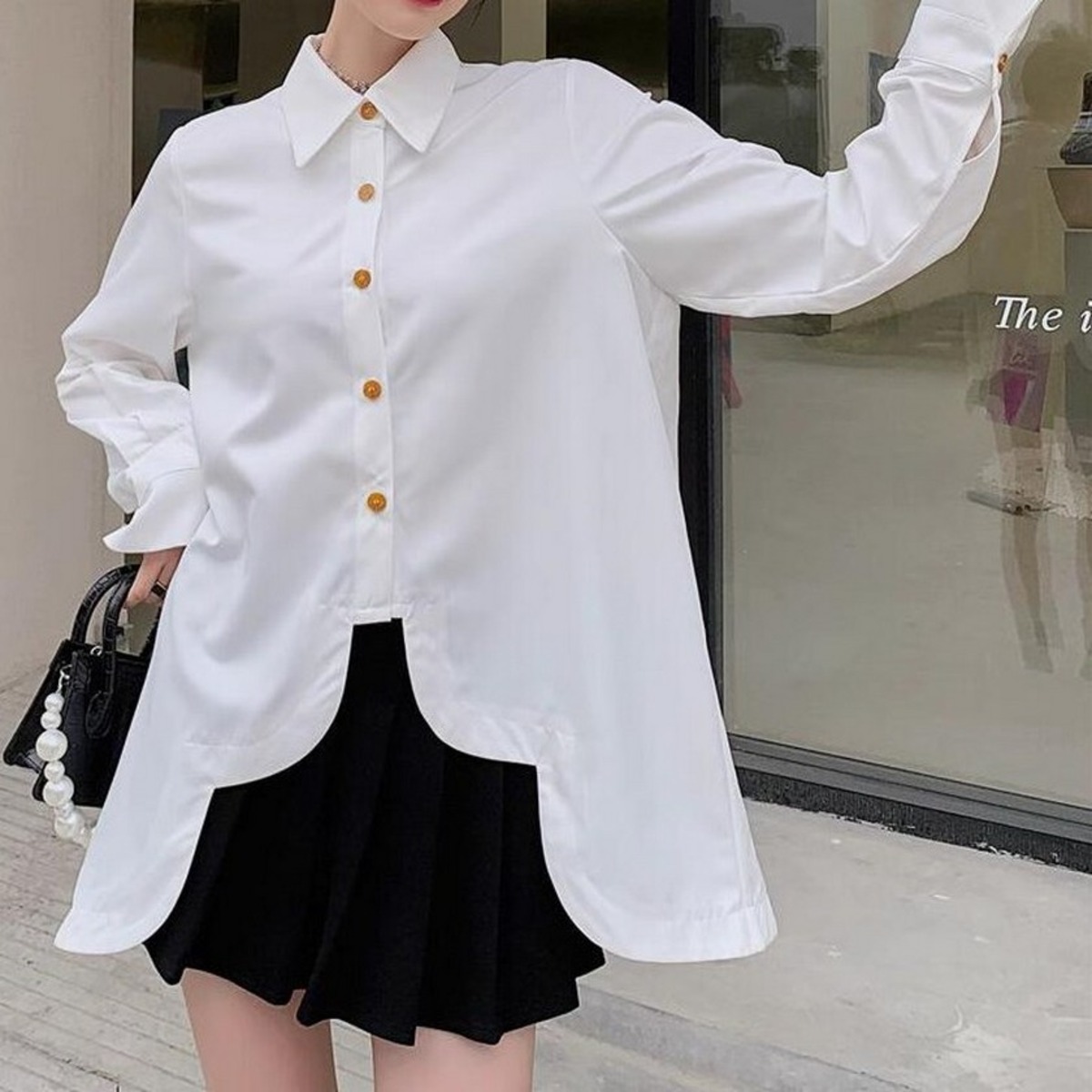 charming wave hem white shirt 0096 | TRUENTE