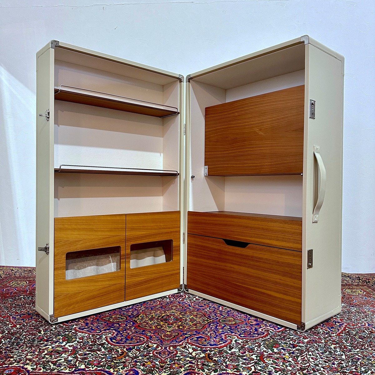 【美品】ポルトローナ・フラウ Poltrona Frau Isidoro イシドロ バーキャビネット ワイン リキュール IDC大塚家具 新品 ...