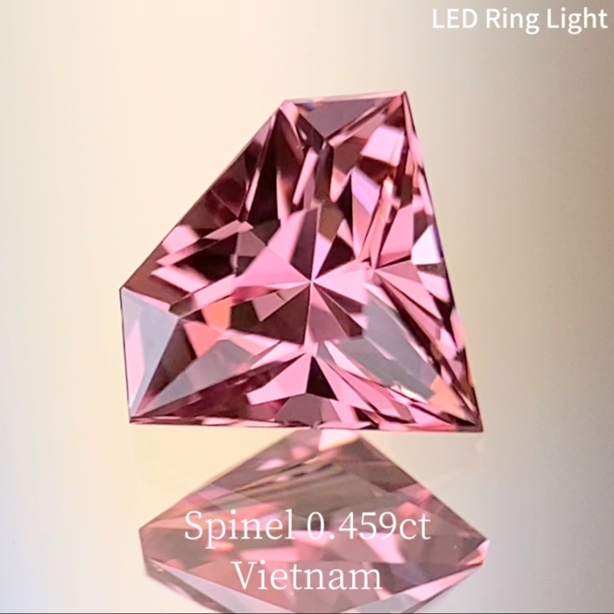 Spinel 0.459ct / Vietnam | New GemTreeJapan BASE Shop