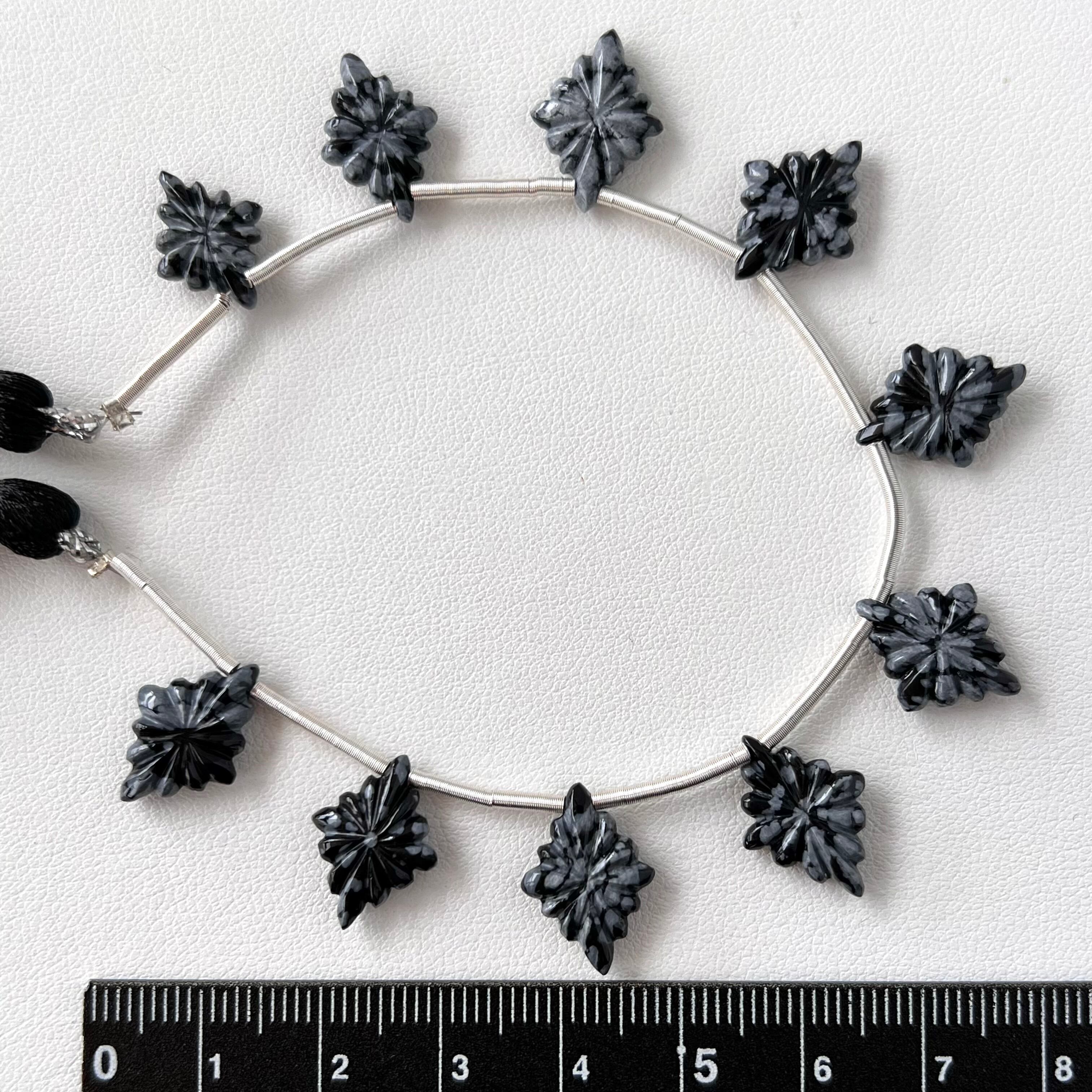 スノーフレークオブシディアン ローゼンジ カービング 1連 | Node Jewelry