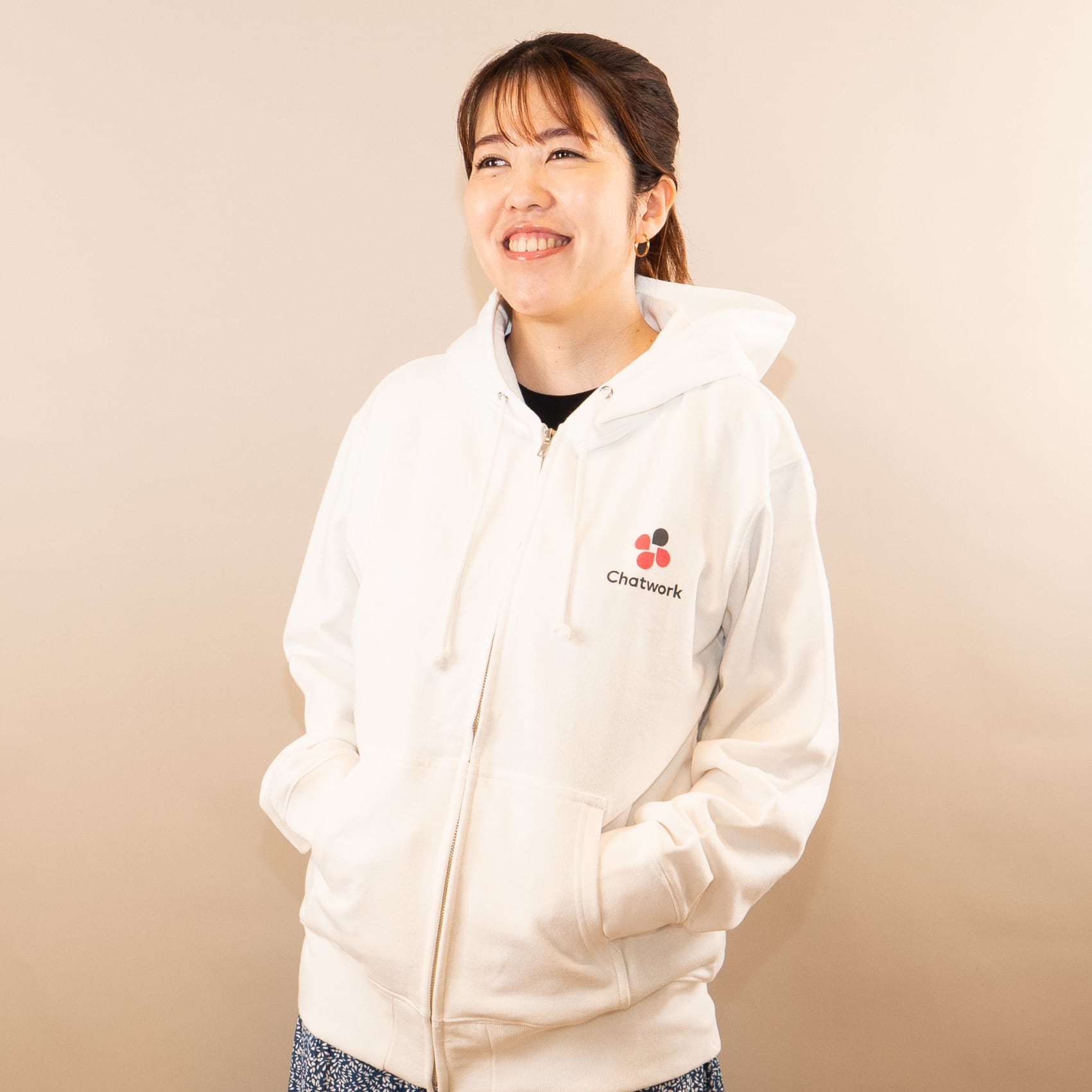 Chatwork ジップパーカー(White) | Chatwork STORE Chatwork ジップパーカー(White) | Chatwork STORE