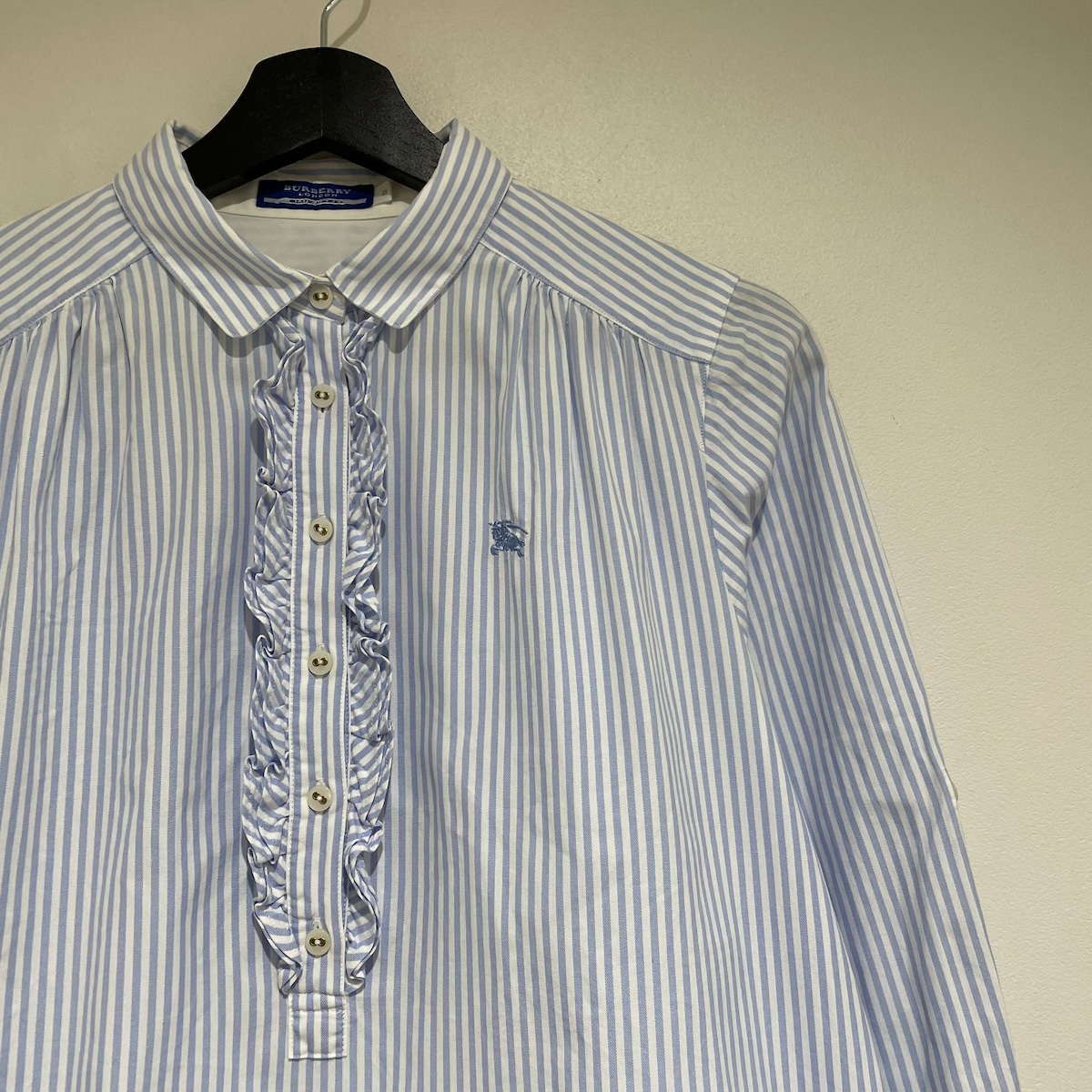 25093 Burberry blue label shirt | blazetorwest