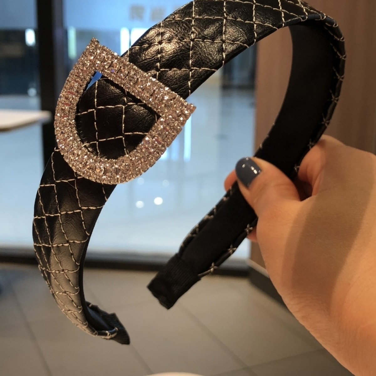 レザーカチューシャ ブラック キルティング 太め 大人 可愛い | Ruru &Suzaku