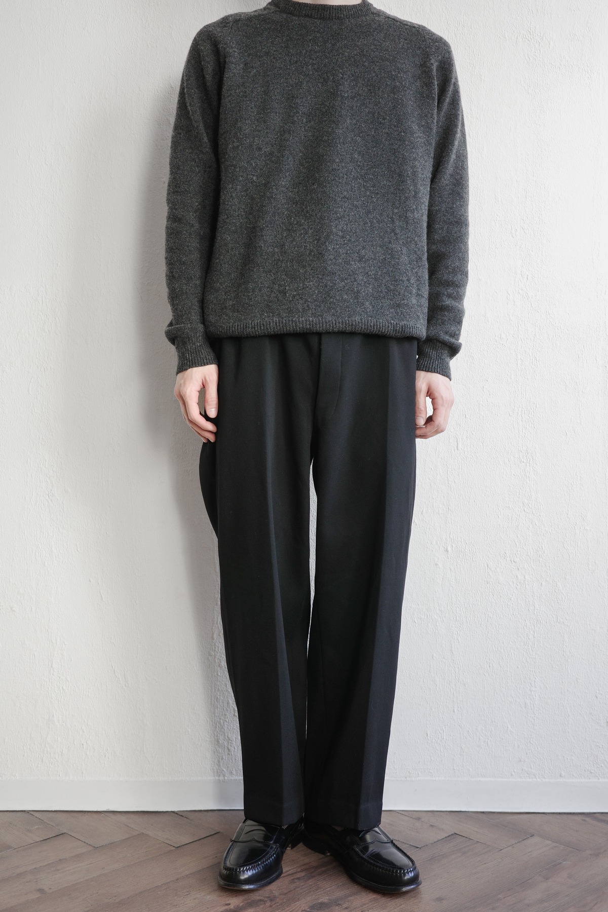 40's "EURO VINTAGE" Wool Trousers with Cinch Back (SOLIDE Buckle) | ESSENCE