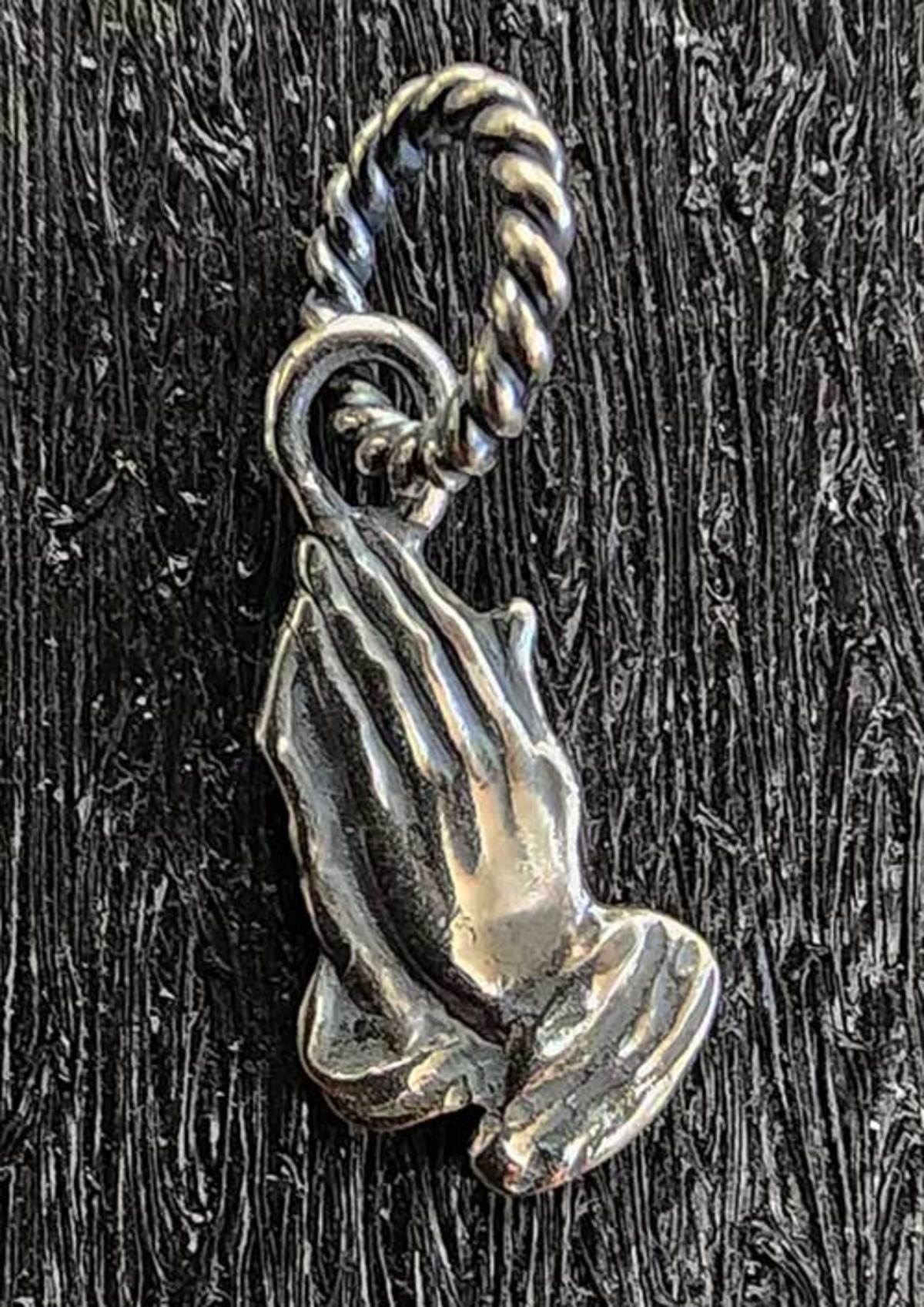 NT-KC018S : PENDANT HEAD / PRAYING HANDS | Kustomhood Accessories ...