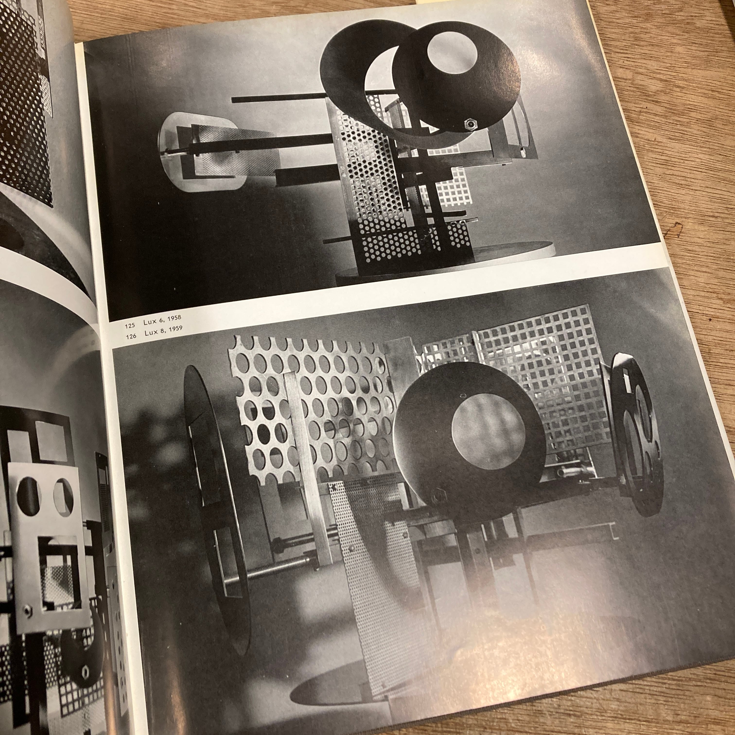 NICOLAS SCHOFFER | 百年