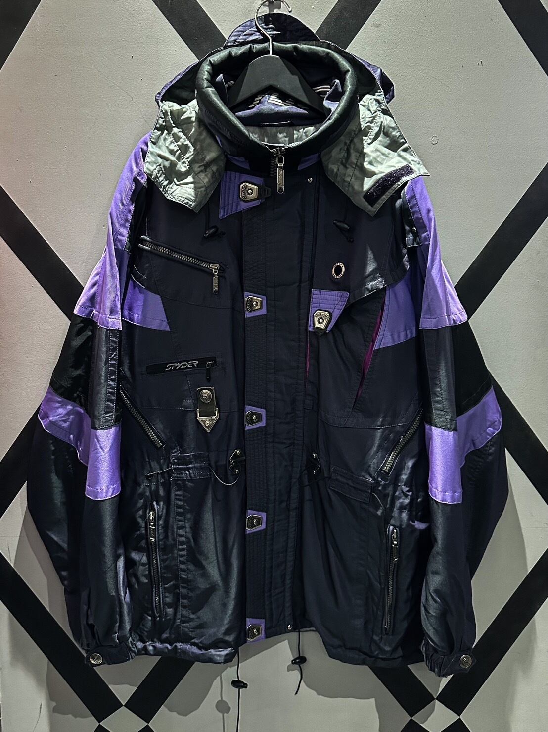 【X VINTAGE】"SPYDER" Multiple Gimmick Design Loose Nylon Gear Jacket ...