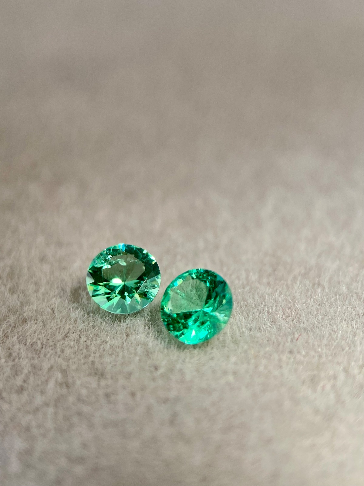 ロシア ウラル産ノンオイルエメラルド 0.21ct | YUI JEWELRY