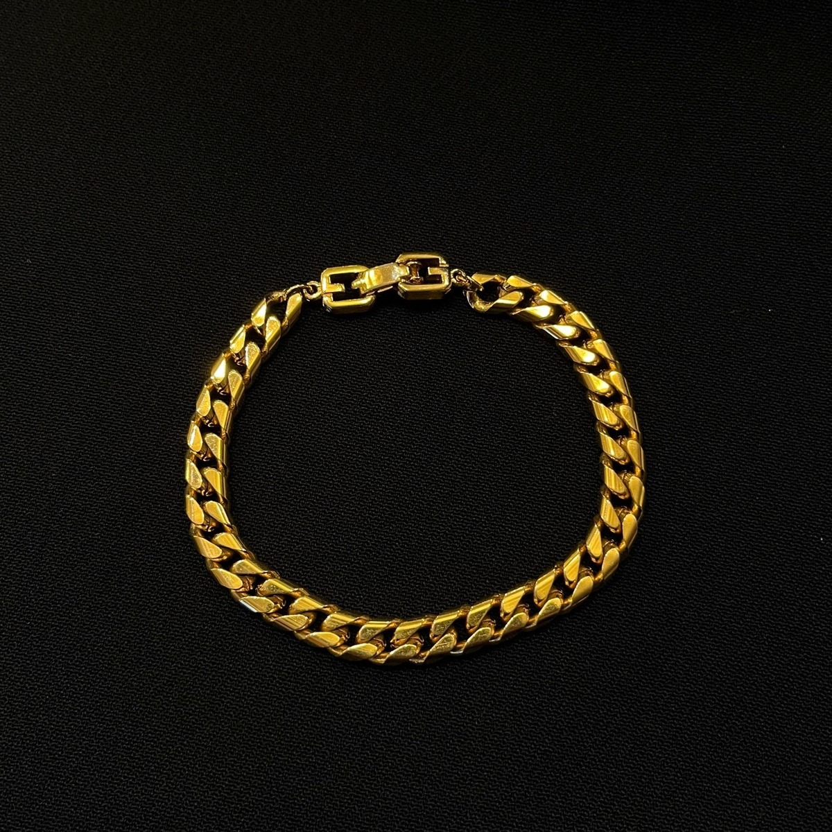 GIVENCHY "Flat Chain" Gold Bracelet -deadstock- | CARBOOTS