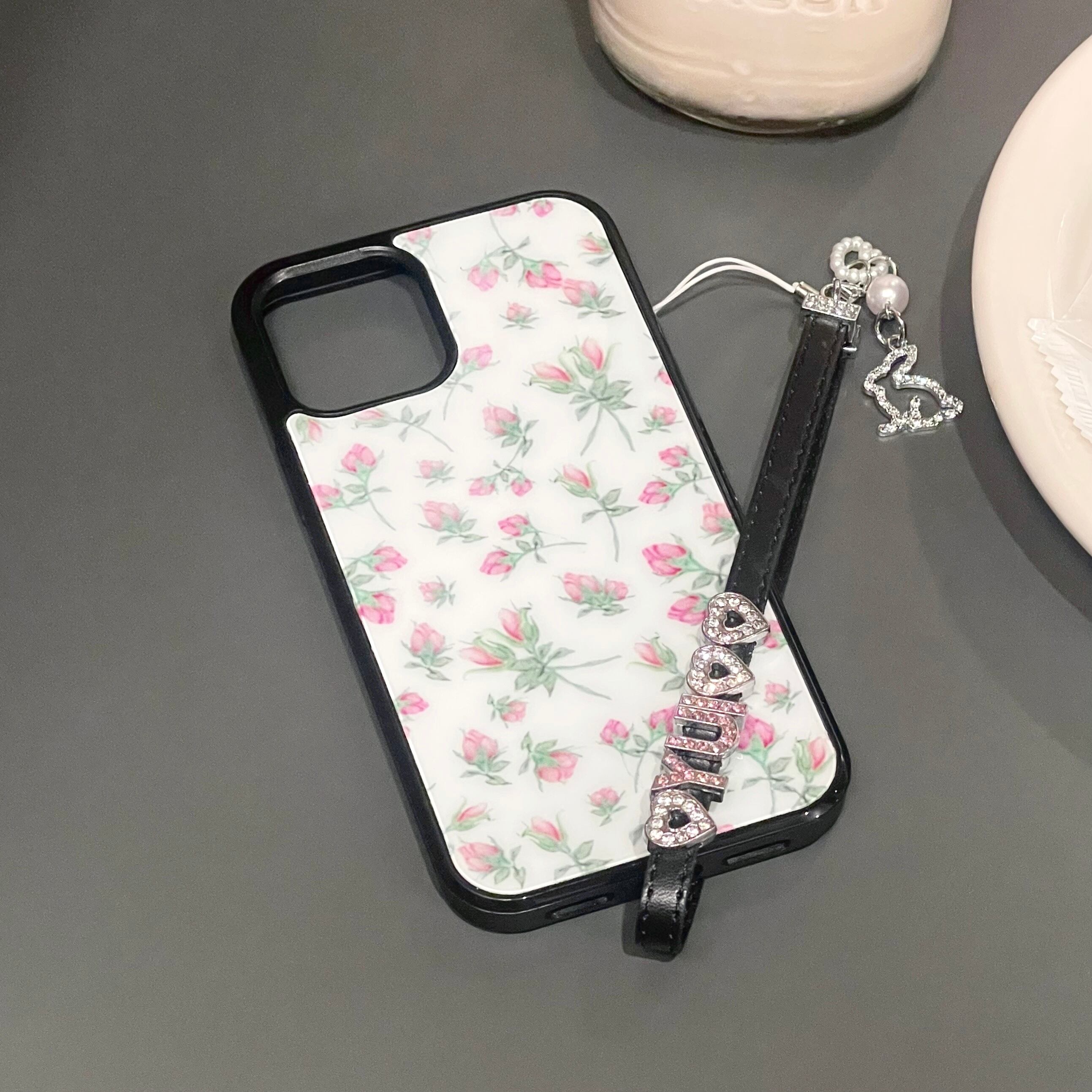 LOviT. hand strap + iPhone case | LOviT.