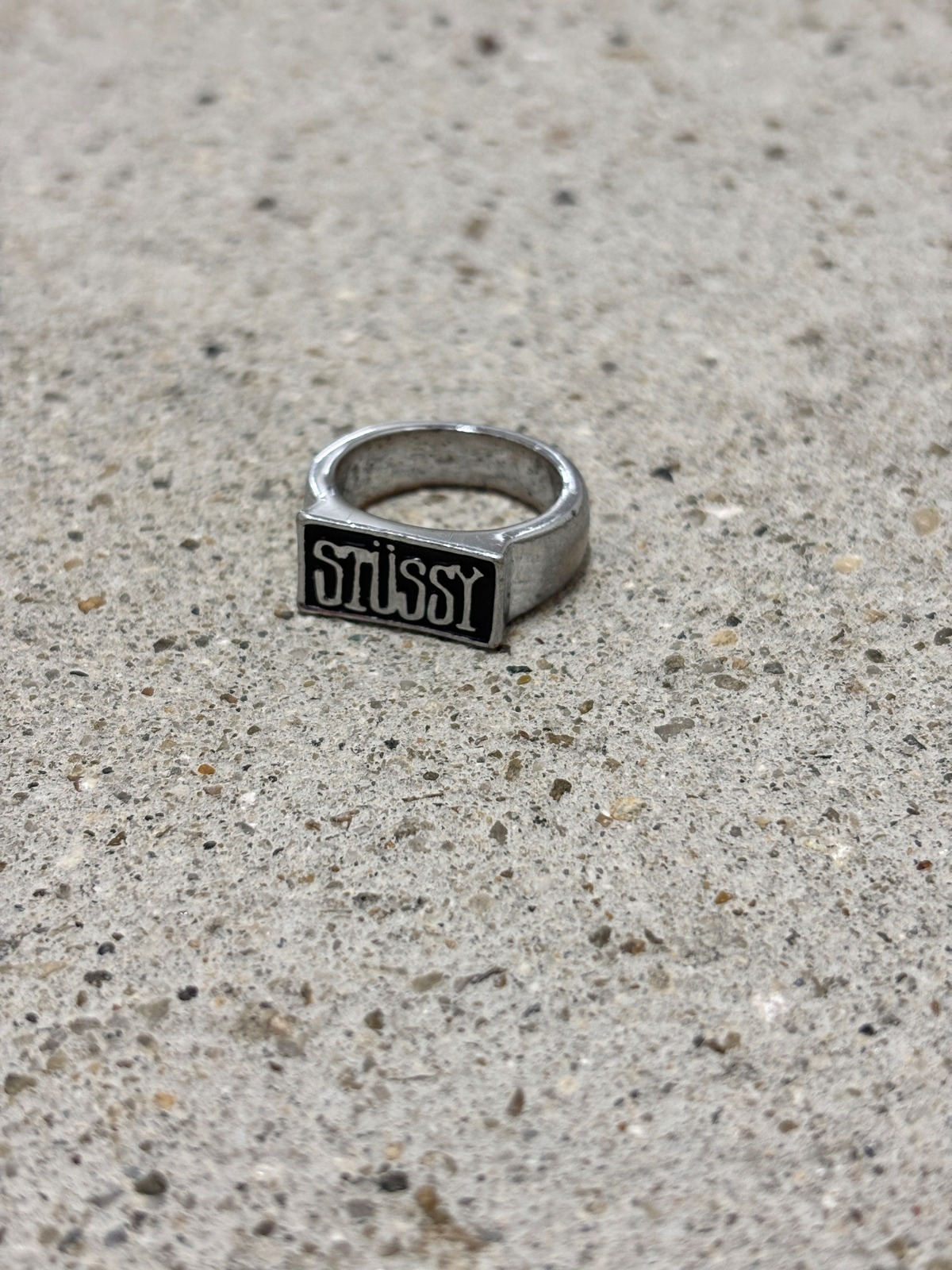 00s STUSSY/Logo Ring/L/XL (19〜20号相当)/スクエアロゴリング/シルバ－/指輪/ステューシー | nimunamu