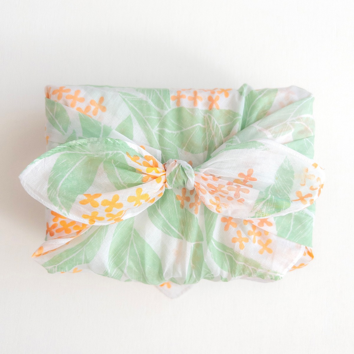 ＊金木犀＊ハンカチ シルクスクリーン カラフル 花 | sobani