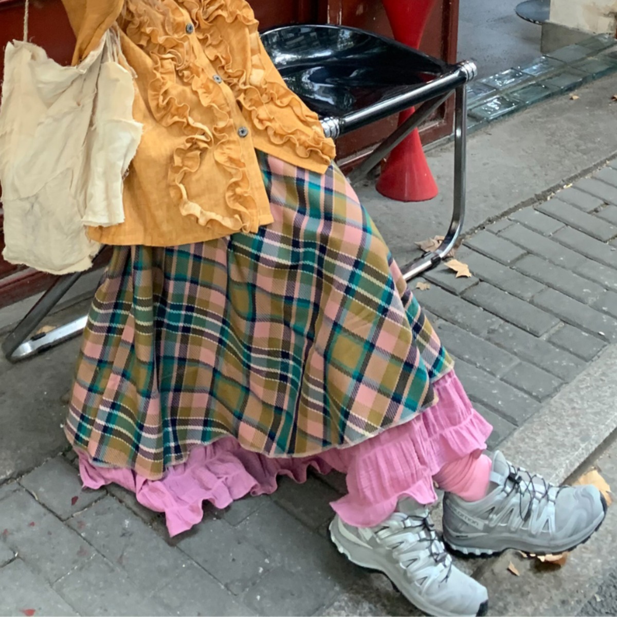 retro check rose grape tiered hem skirt e693 | emi pallet