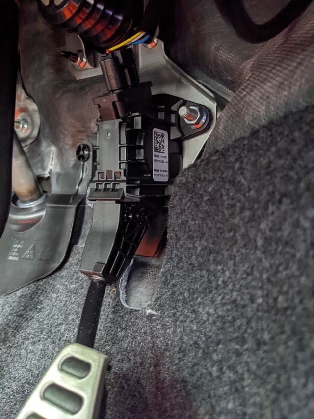 スイフトスポーツ用FHQアクセルペダルスペーサー(ZC33S) | FHQ