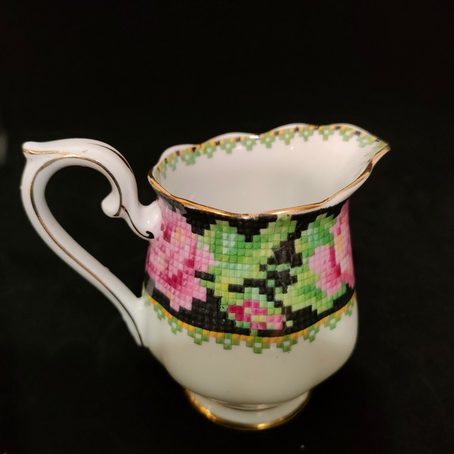 ロイヤルアルバート/ニードルポイント/シュガー＆クリーマーセット/プレート付/Royal Albert /needle point/sugar ...