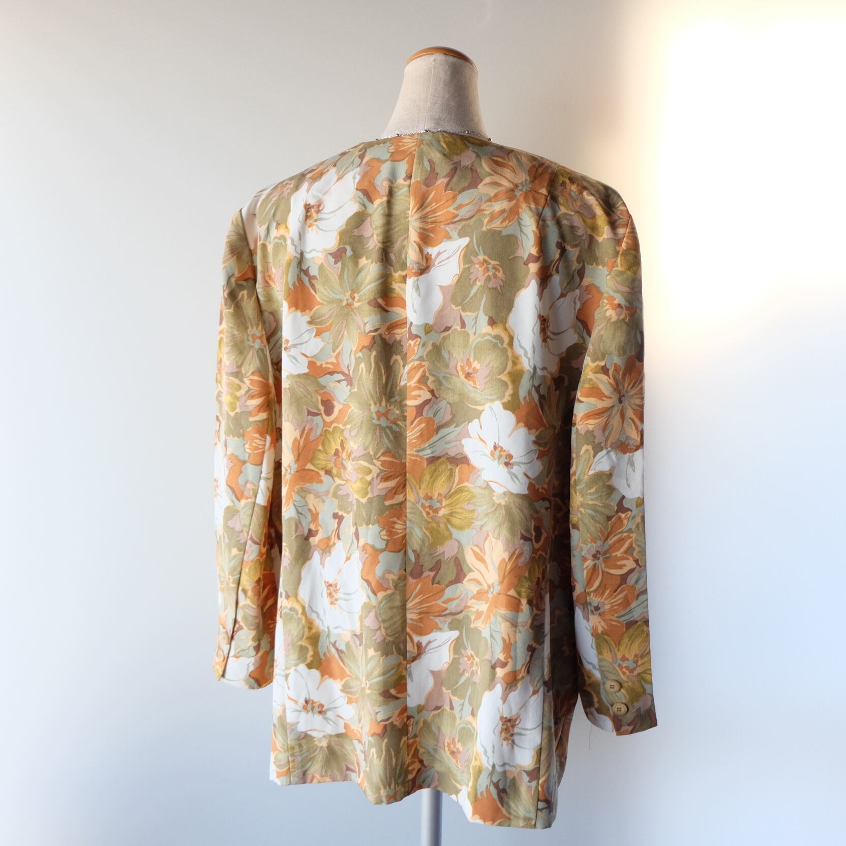 Vintage Flower print jacket | 7 : 3
