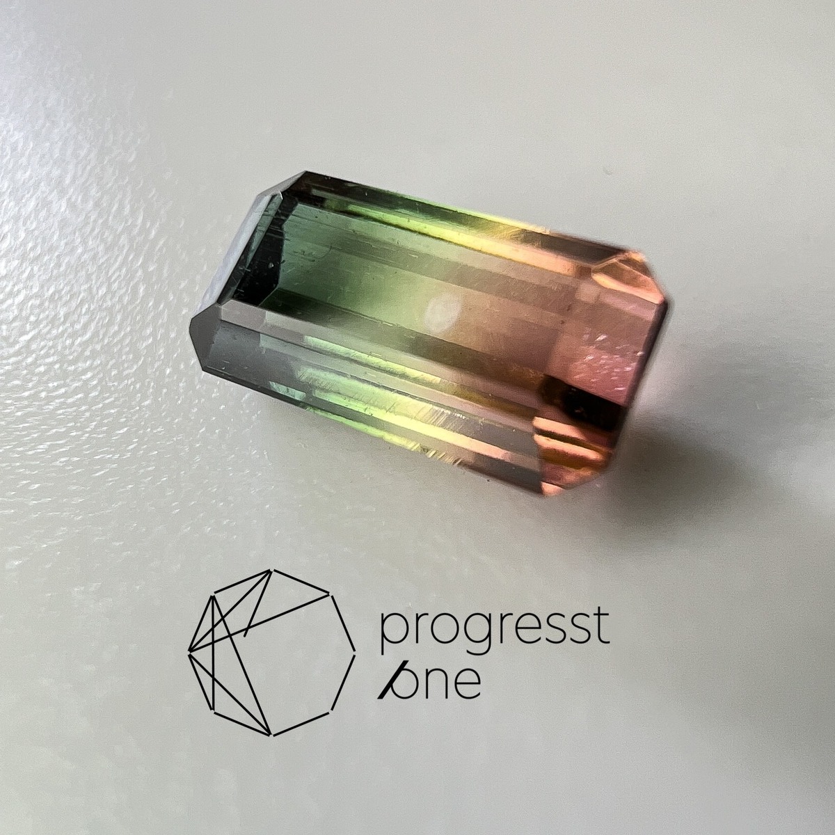 トリカラートルマリン0.88ct | progresstone