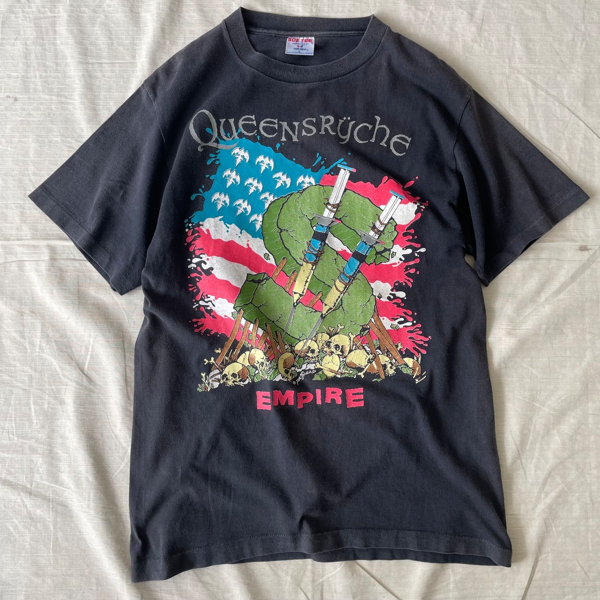 USA製 90’s QUEENS RYCHE/クイーンズライク バンドTシャツ Lサイズ 半袖プリントTシャツ ヘヴィメタル パスヘッド 古着 ...