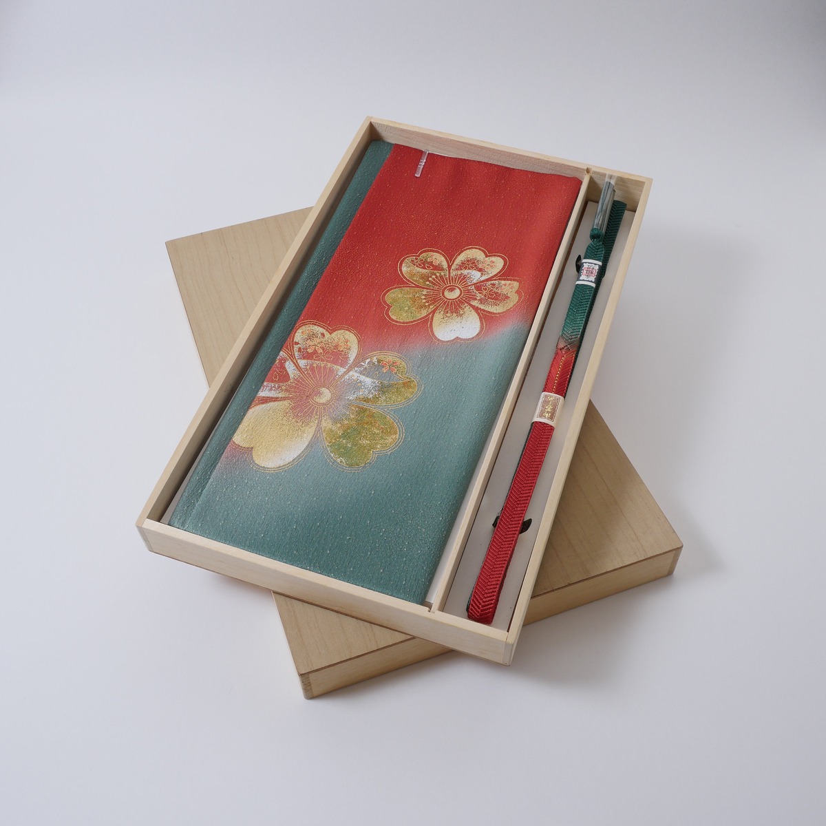 Brown and green silk obiage + obijime set | Tokyo Wonder | Store