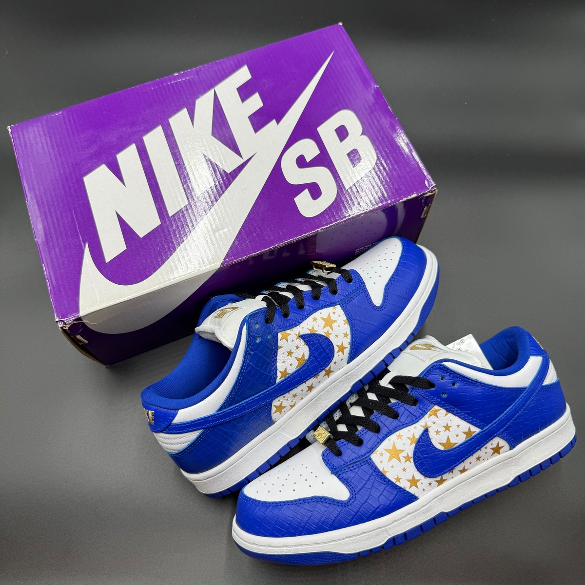 ×SUPREME NIKE SB DUNK LOW OG QS CROC SKIN GOLD STARS HYPER BLUE DH3228 ...