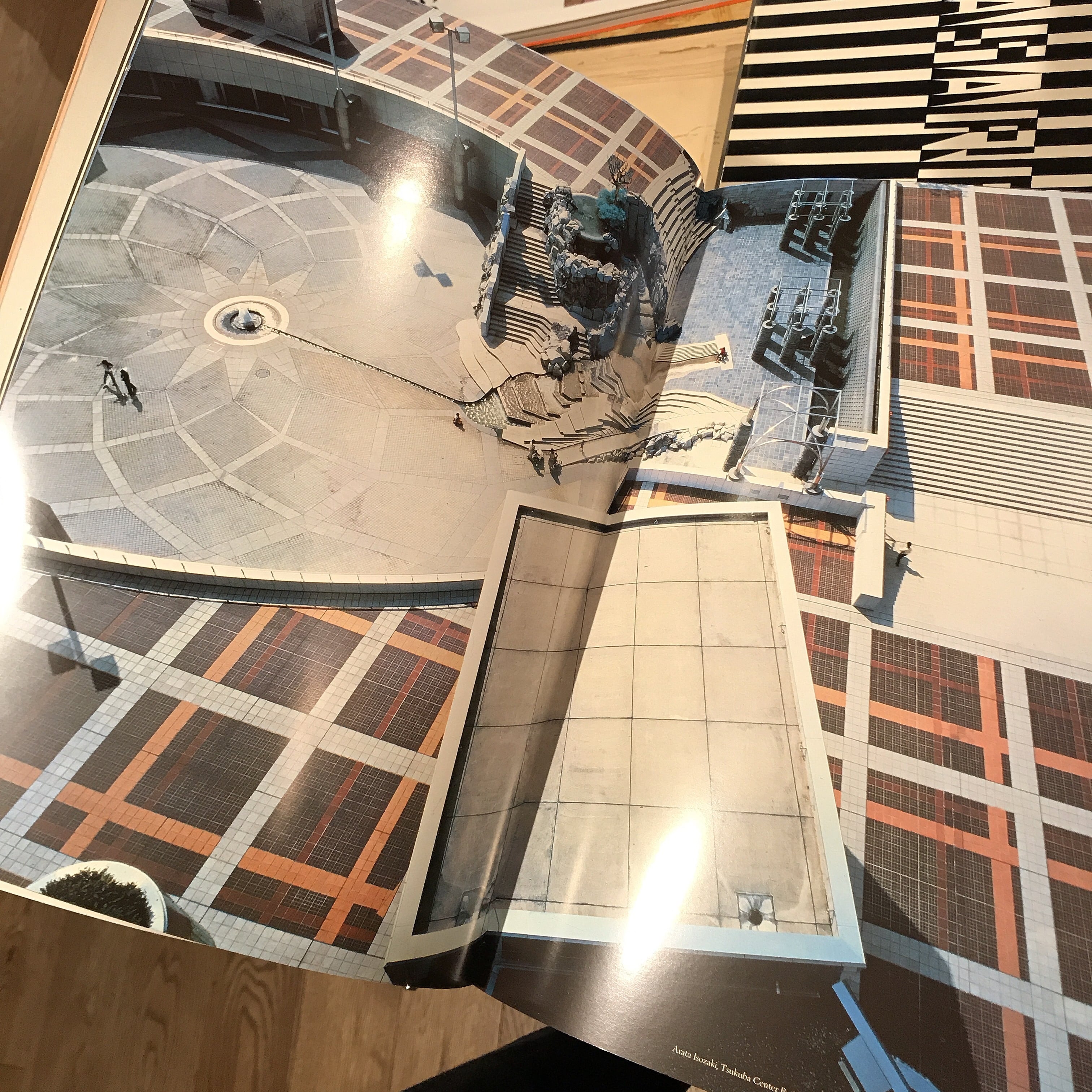 TERRAZZO, Spring 1992 / Barbara Radice | 百年