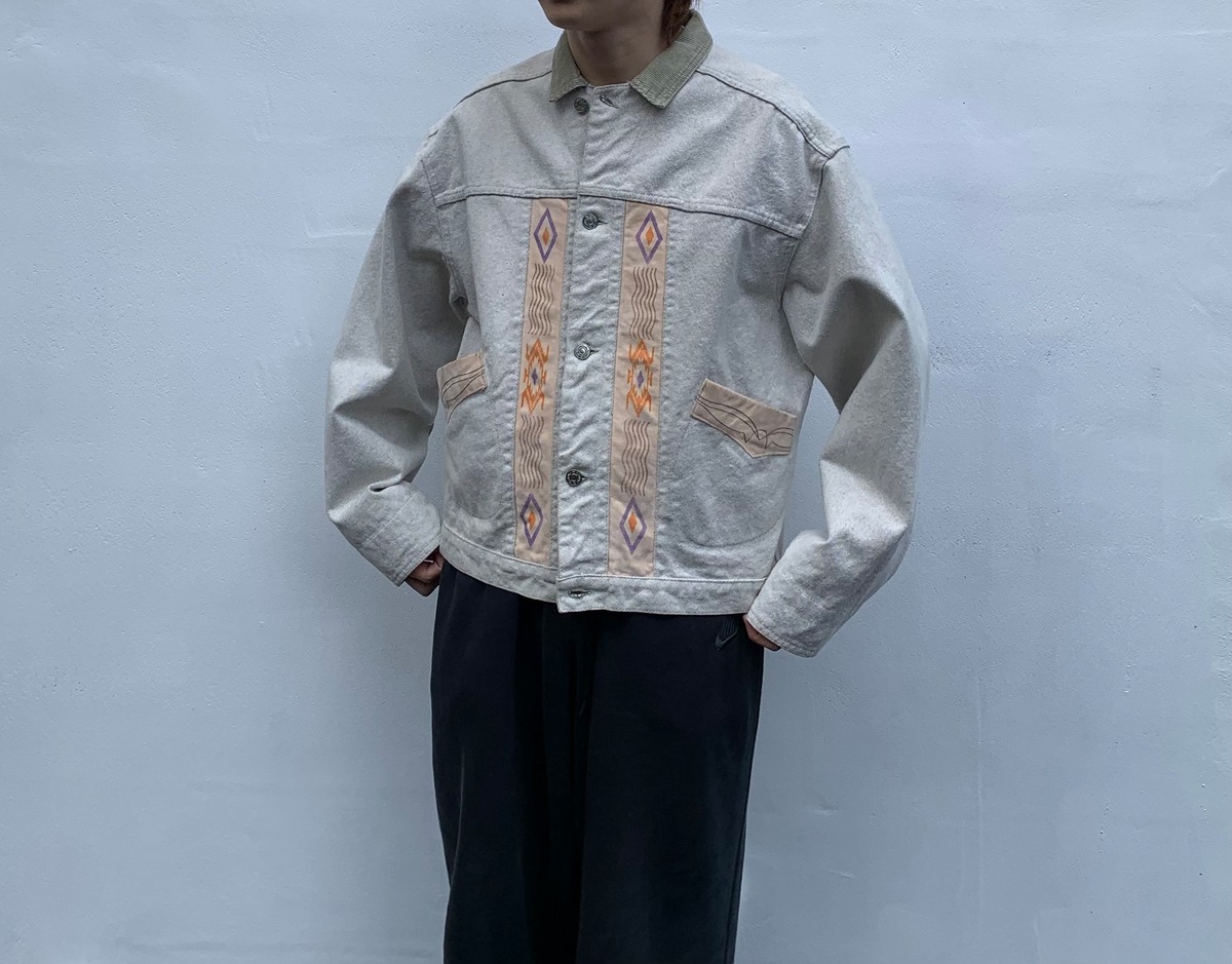 “CHIPIE” cotton native pattern switch design denim jacket | LAUGH