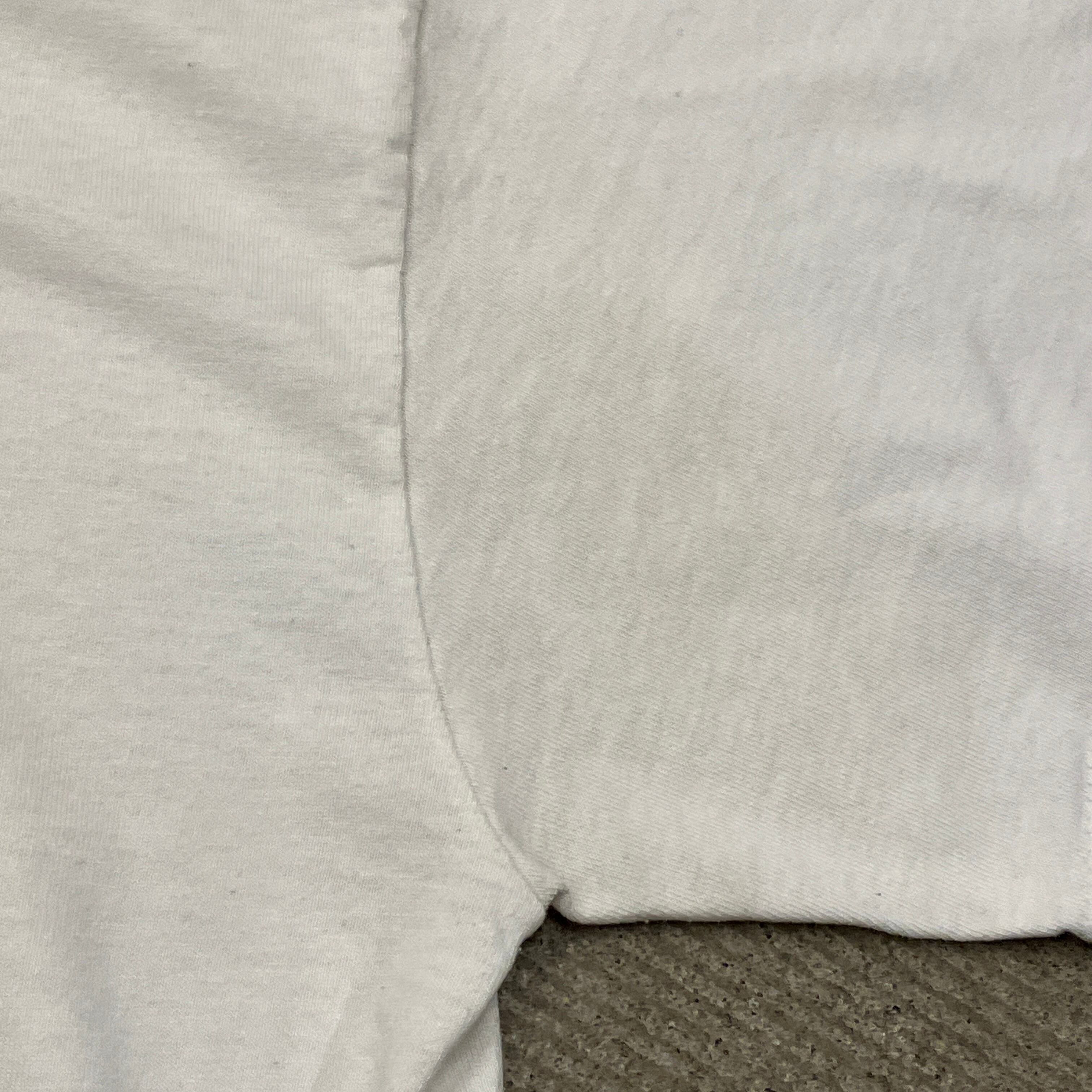1990s PLUG INTO THE POWER OF JESUS T-SHIRT | safarionline