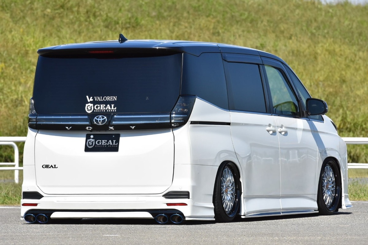 90系VOXY用【VALORENエアロ】発売スタート★ヴォクシー専門店GEAL大阪 - ノア（NOAH）ヴォクシー（VOXY）専門店GEAL
