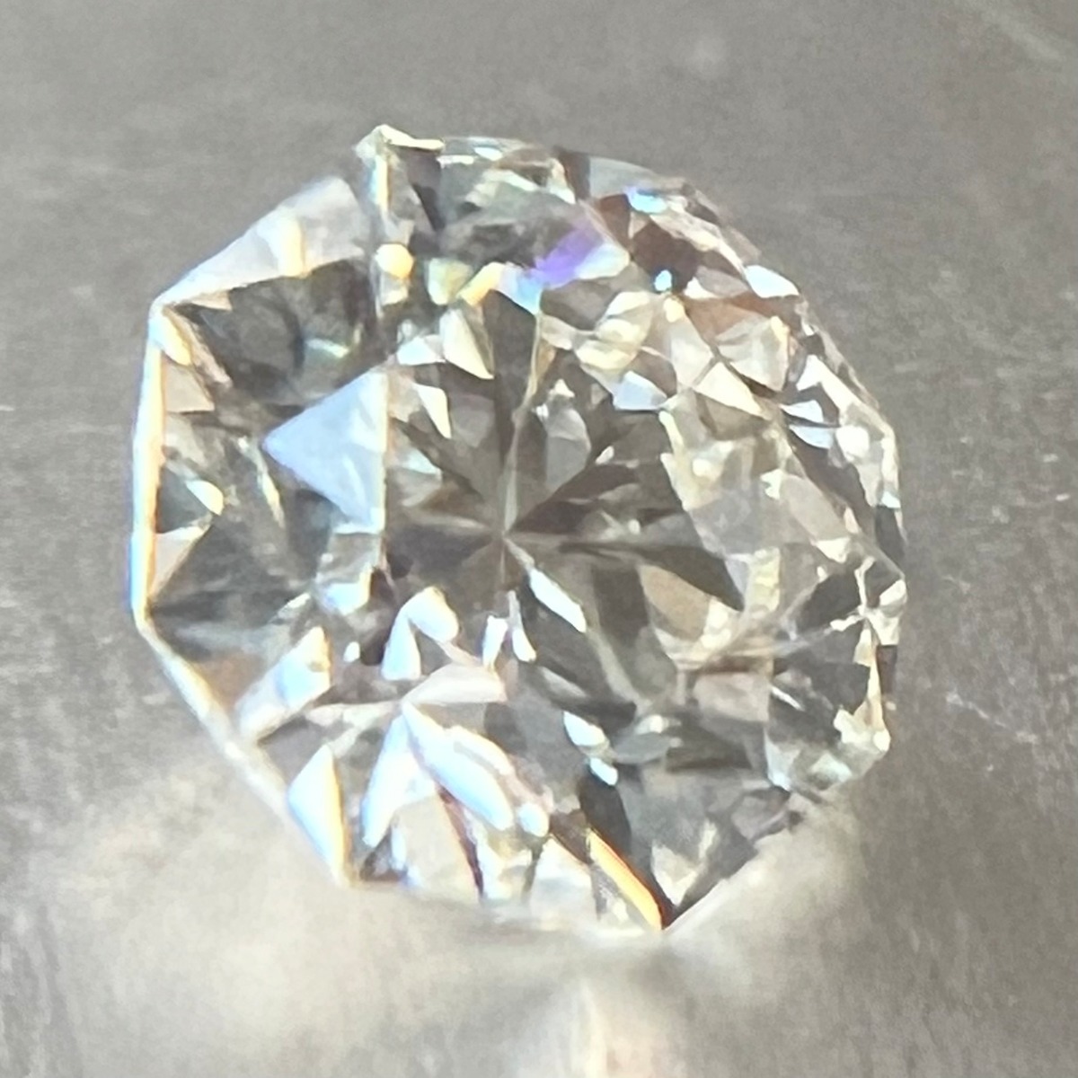 Octagon cut Diamond 0.27ct E VS1 | Victorian Box