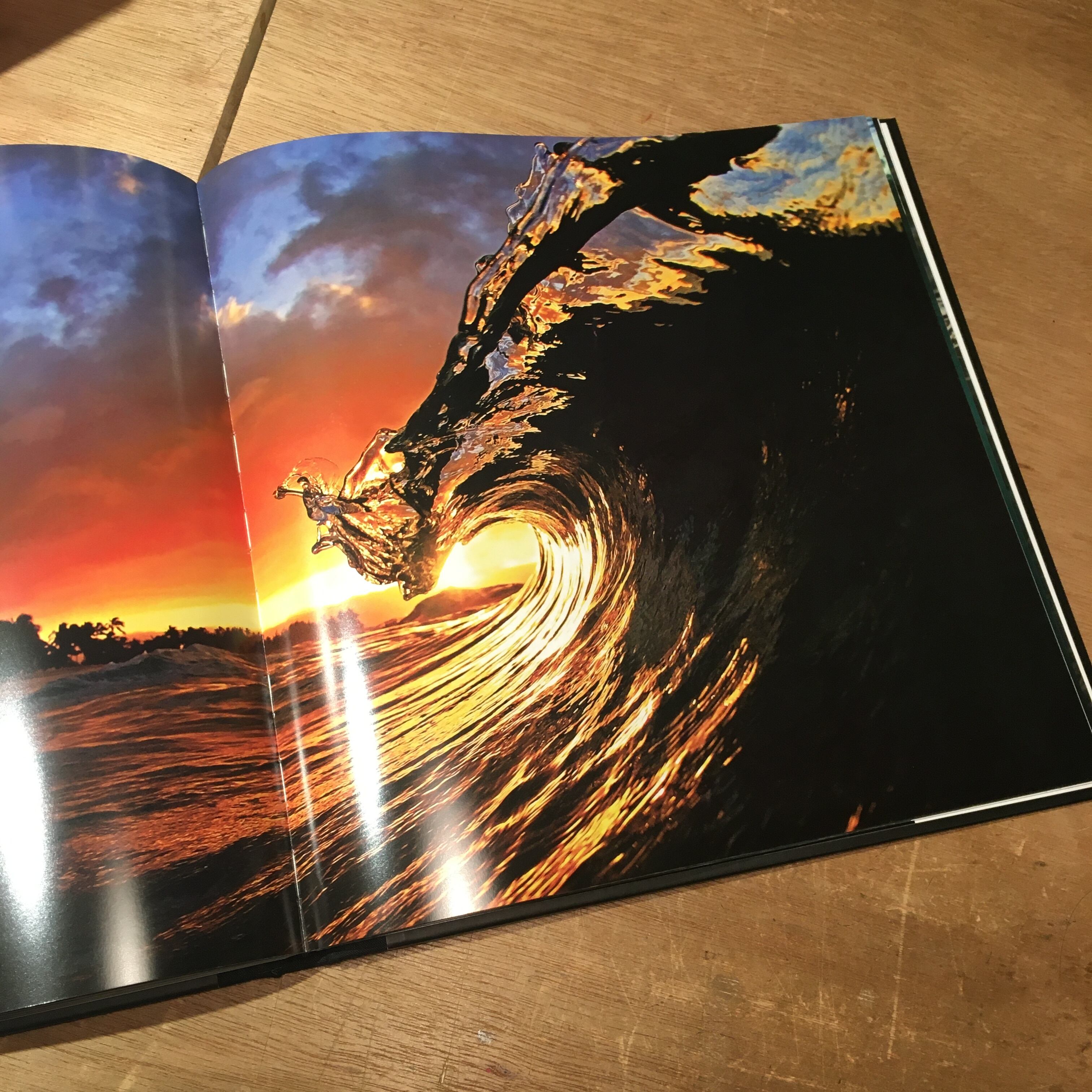 THE SHOREBREAK ART OF CLARK LITTLE | 百年