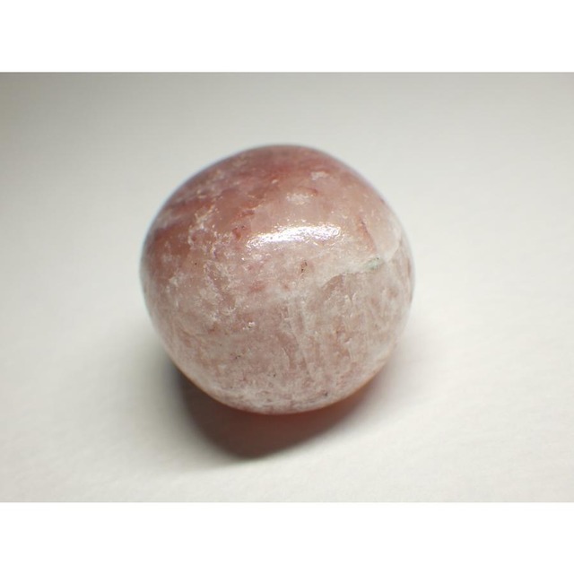 サーモンピンクカルサイト/Salmon pink Calcite タンブル T-CAL017 | 鉱物・天然石のお店CrystalGate